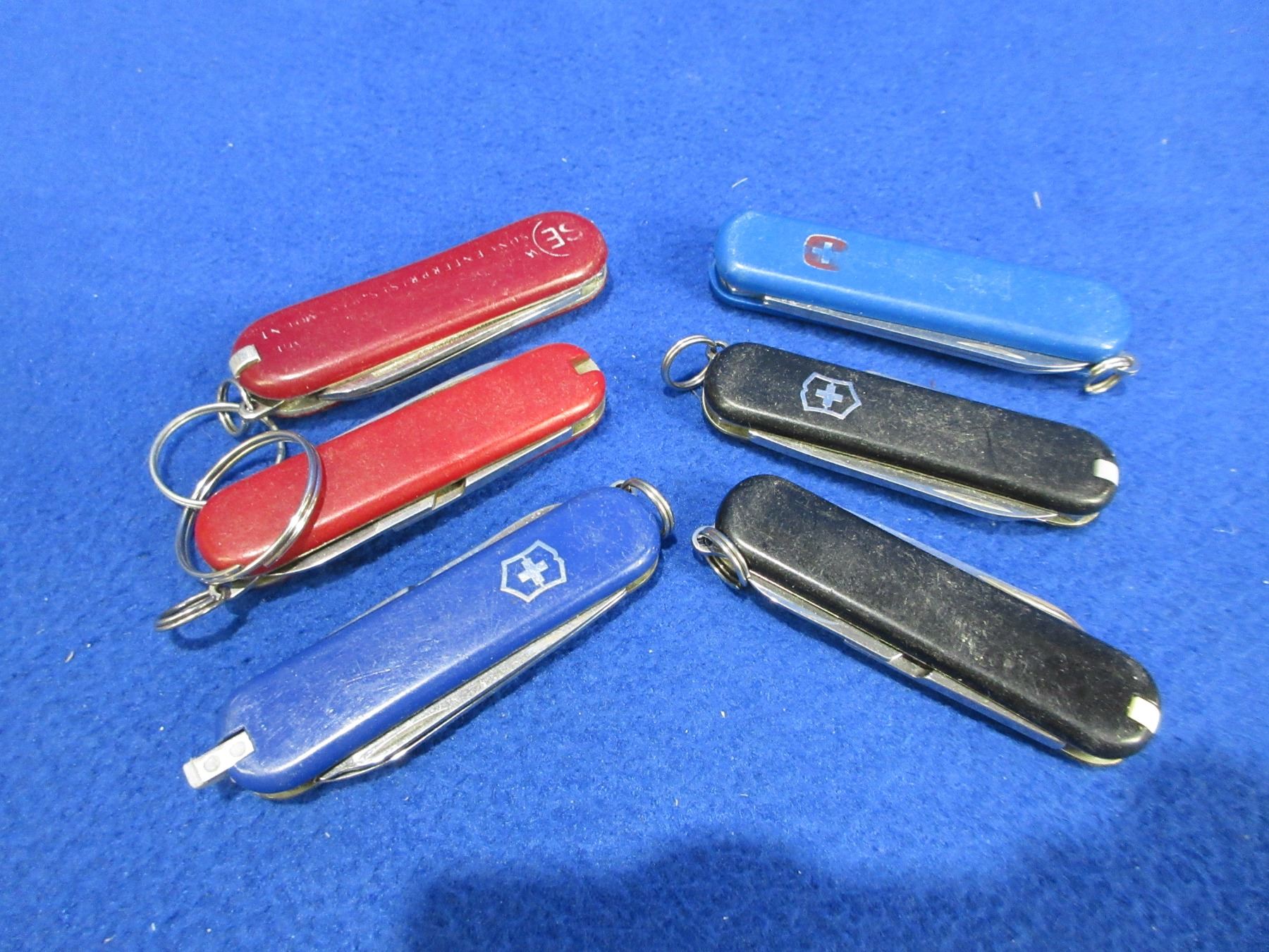 6 Folding Blade Key Chain Knives