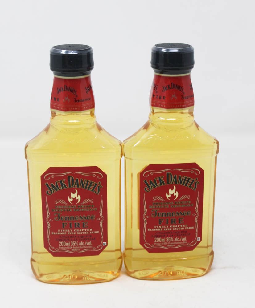 LOT OF 2- JACK DANIELS TENNESSEE FIRE CINNAMON