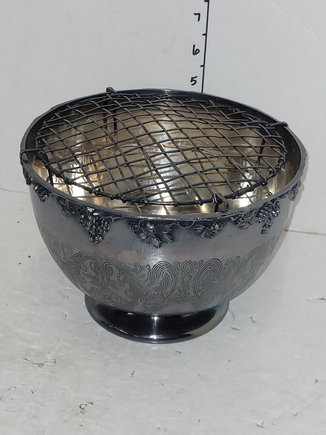 Rare Old English Reproduction King Flower Silverplate Bowl