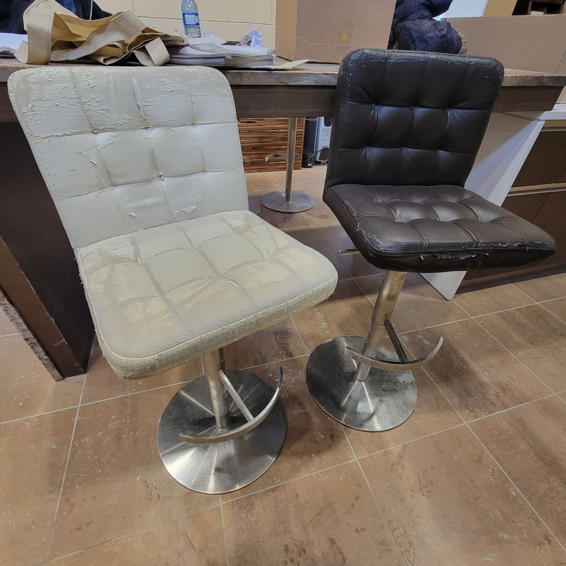 (Selling all together) 4- Bar stools, used