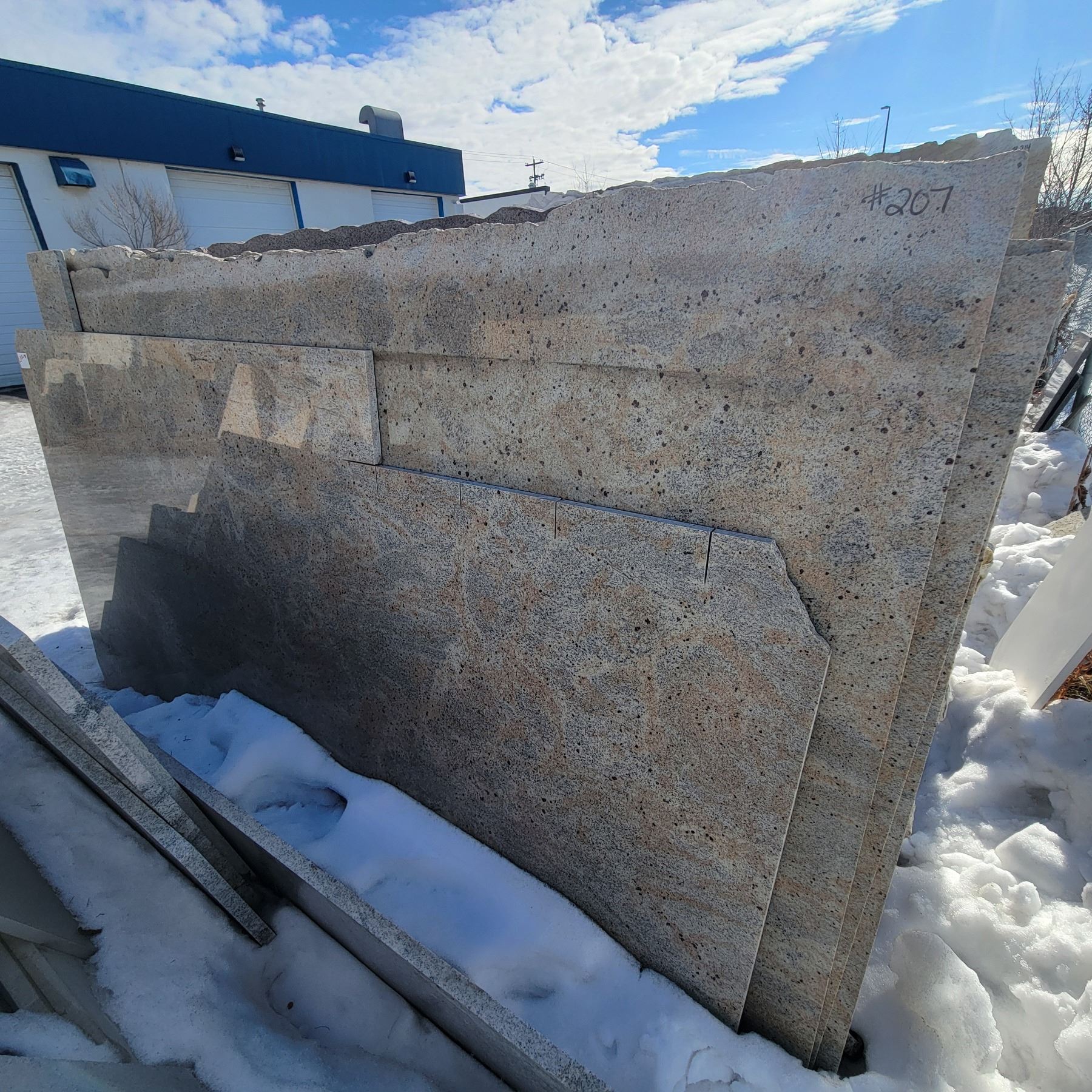 (Selling all together) 6- Full slabs & & 1 partial slab of 3 cm granite ...