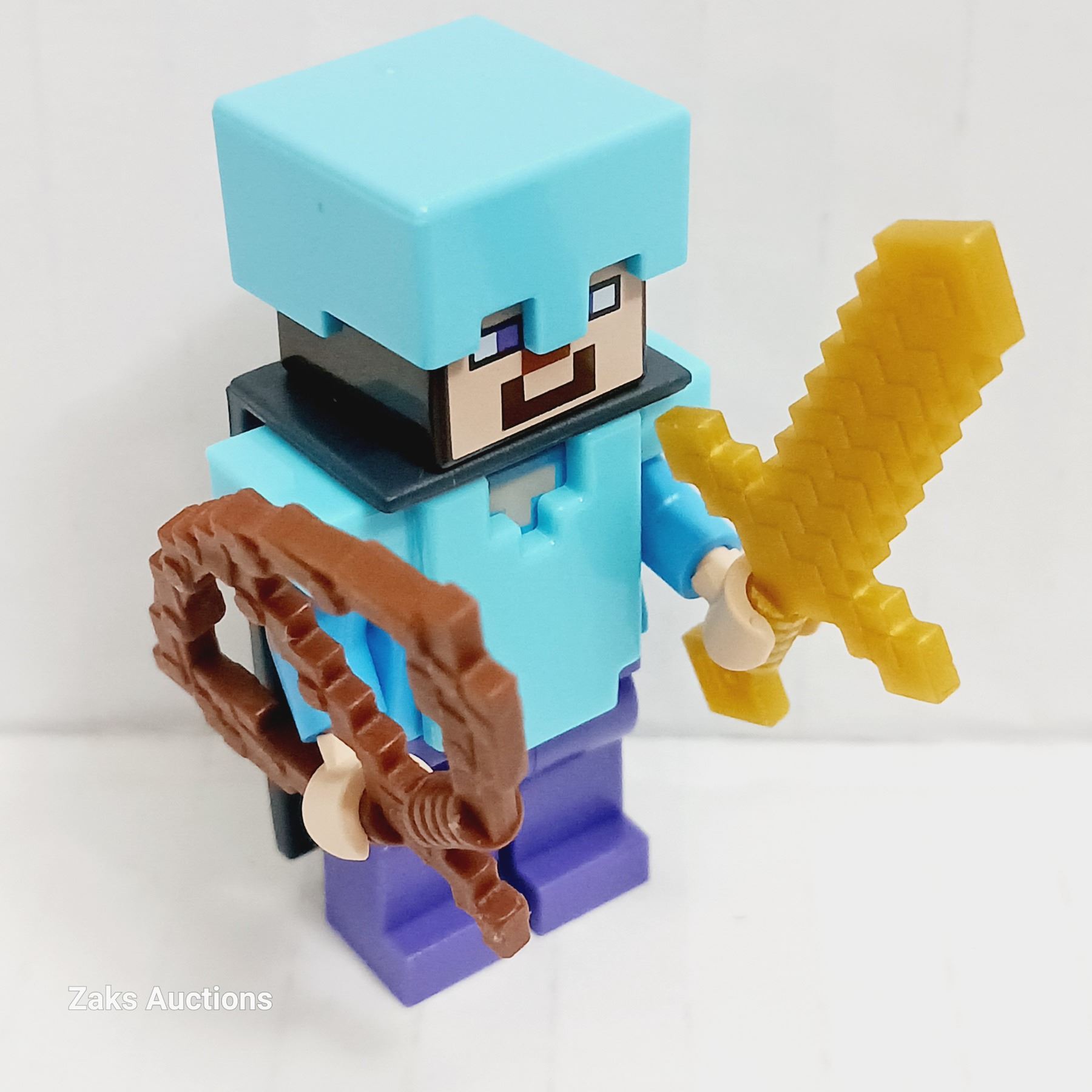 Lego Minecraft: Steve Minifigure - Item No: min009 - With Accessories