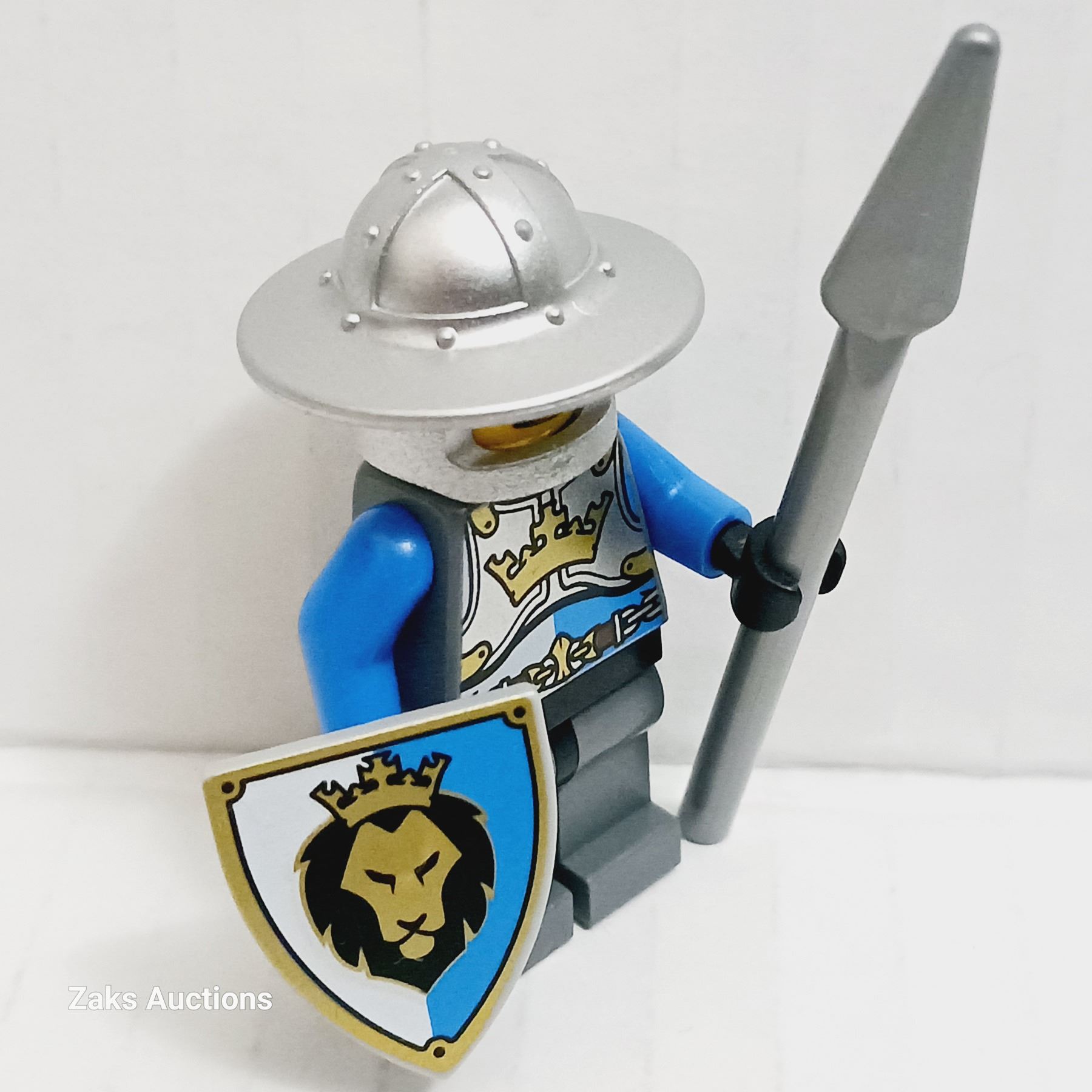 Lego Castle: King's Knight Minifigure - Item No: cas520 - With Accessory