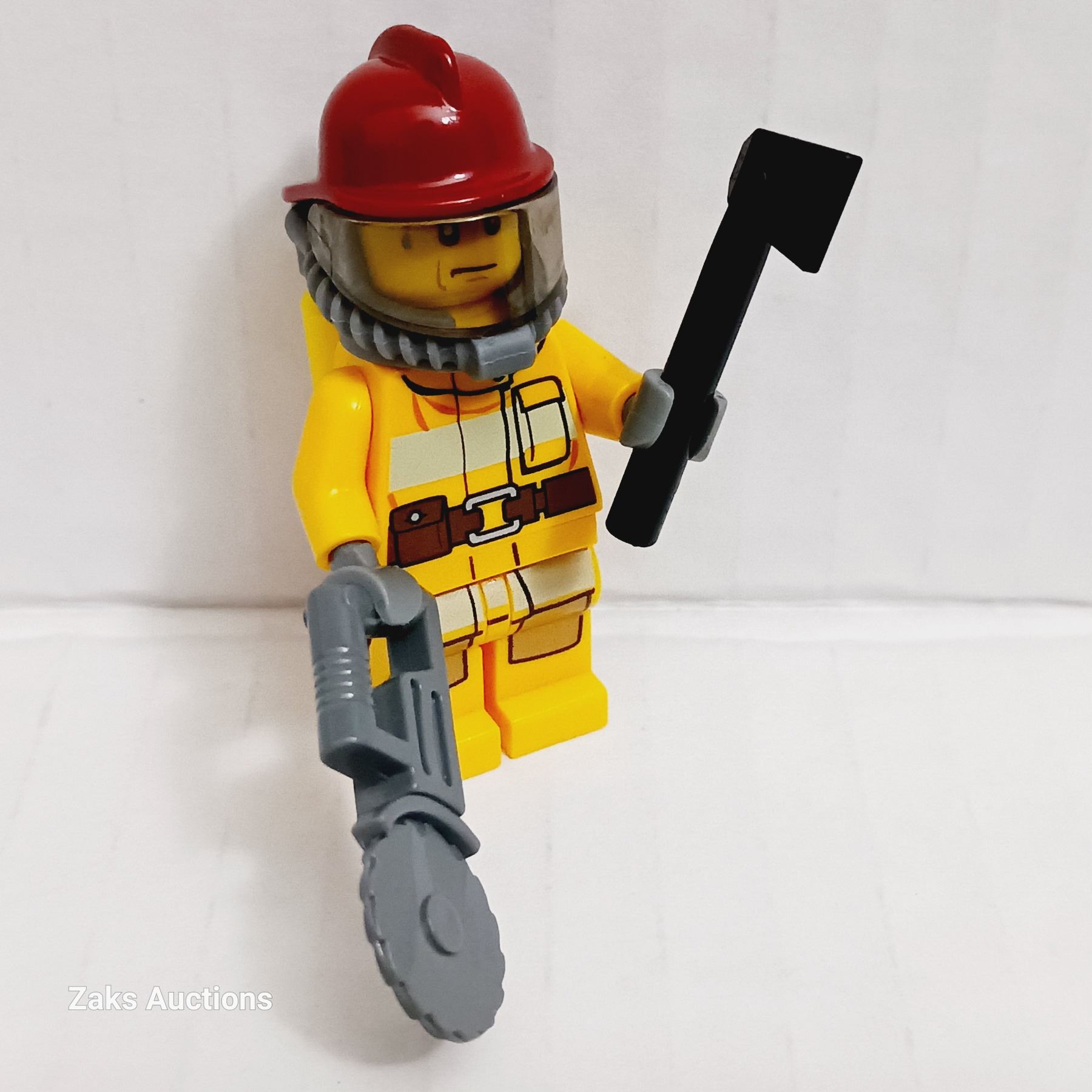 Lego City: Fire Minifigure - Item No: cty0286 - With Accessories