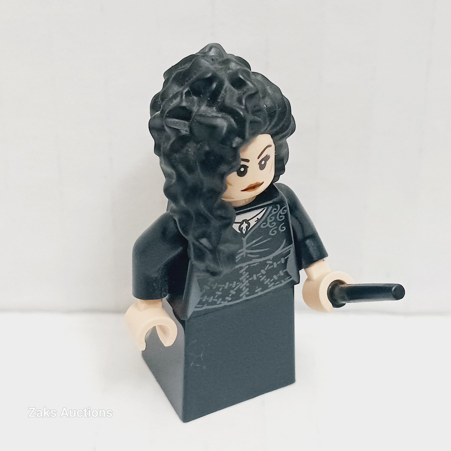 Lego HP: Bellatrix Lestrange Minifigure - Item No: hp218 - With Accessory