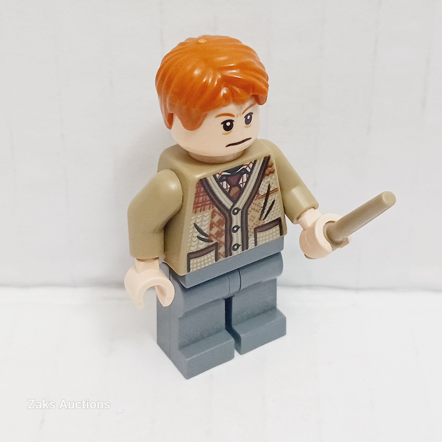 Lego HP: Arthur Weasley Minifigure - Item No: hp211 - With Accessory