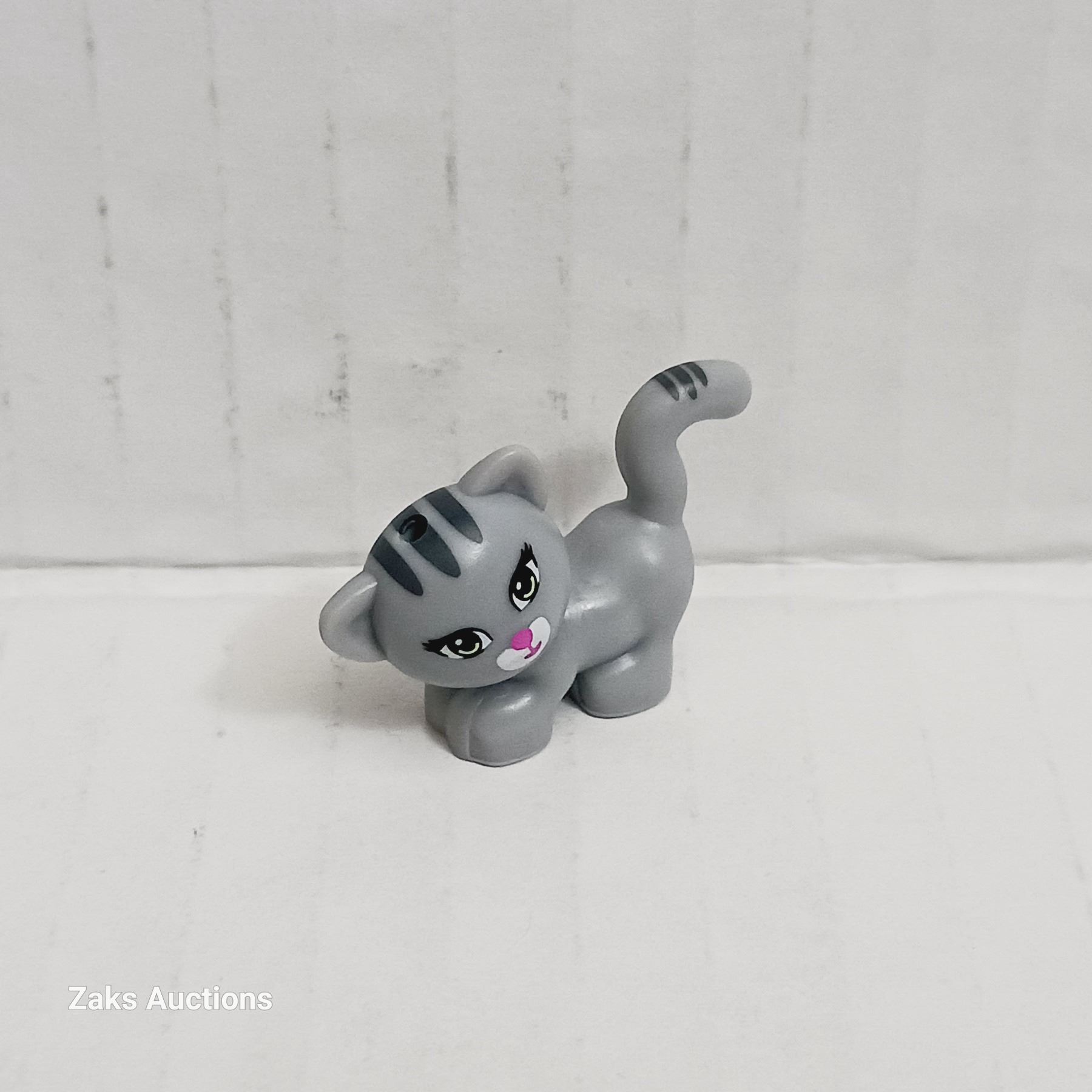 Lego Friends: Cat (Maxie) Minifigure - Item No: 93089pb01