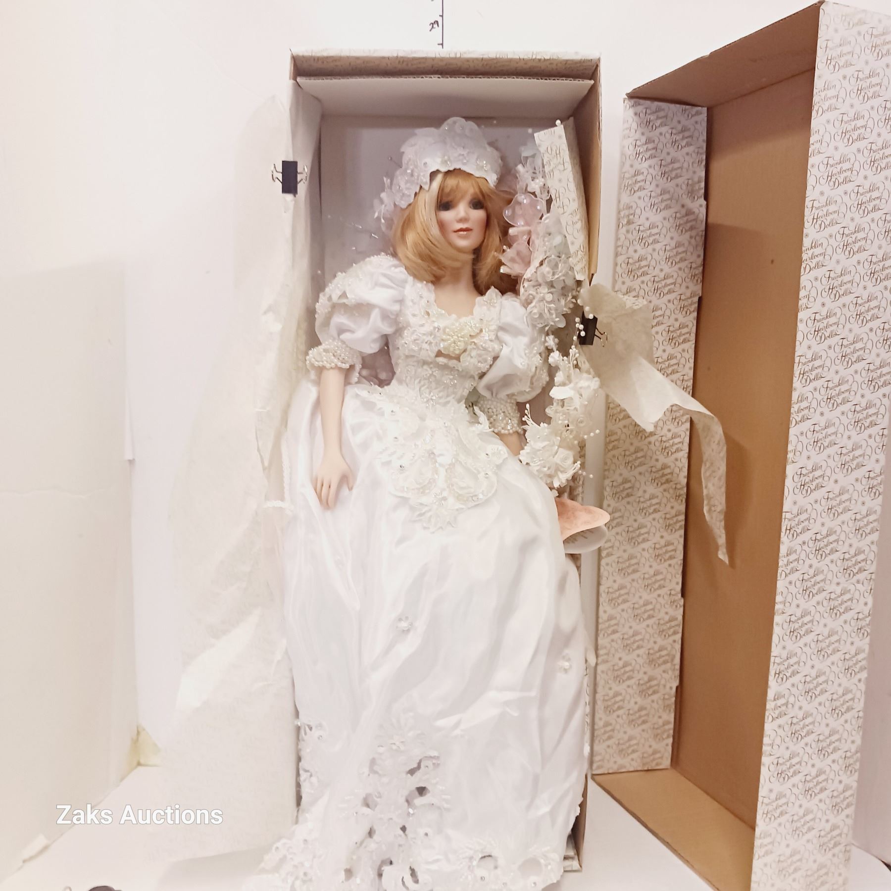 Collector Boxed Doll - Maryse Nicole - Franklin Heirloom Dolls