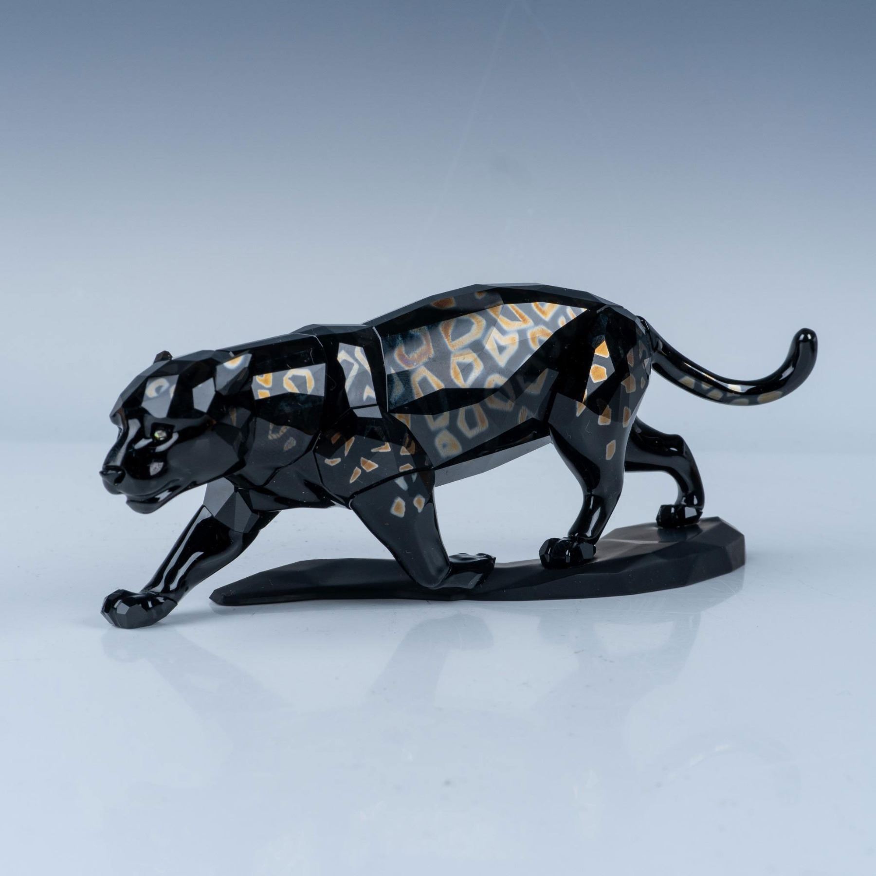 Swarovski Crystal Figurine, Jaguar Jet 5048145
