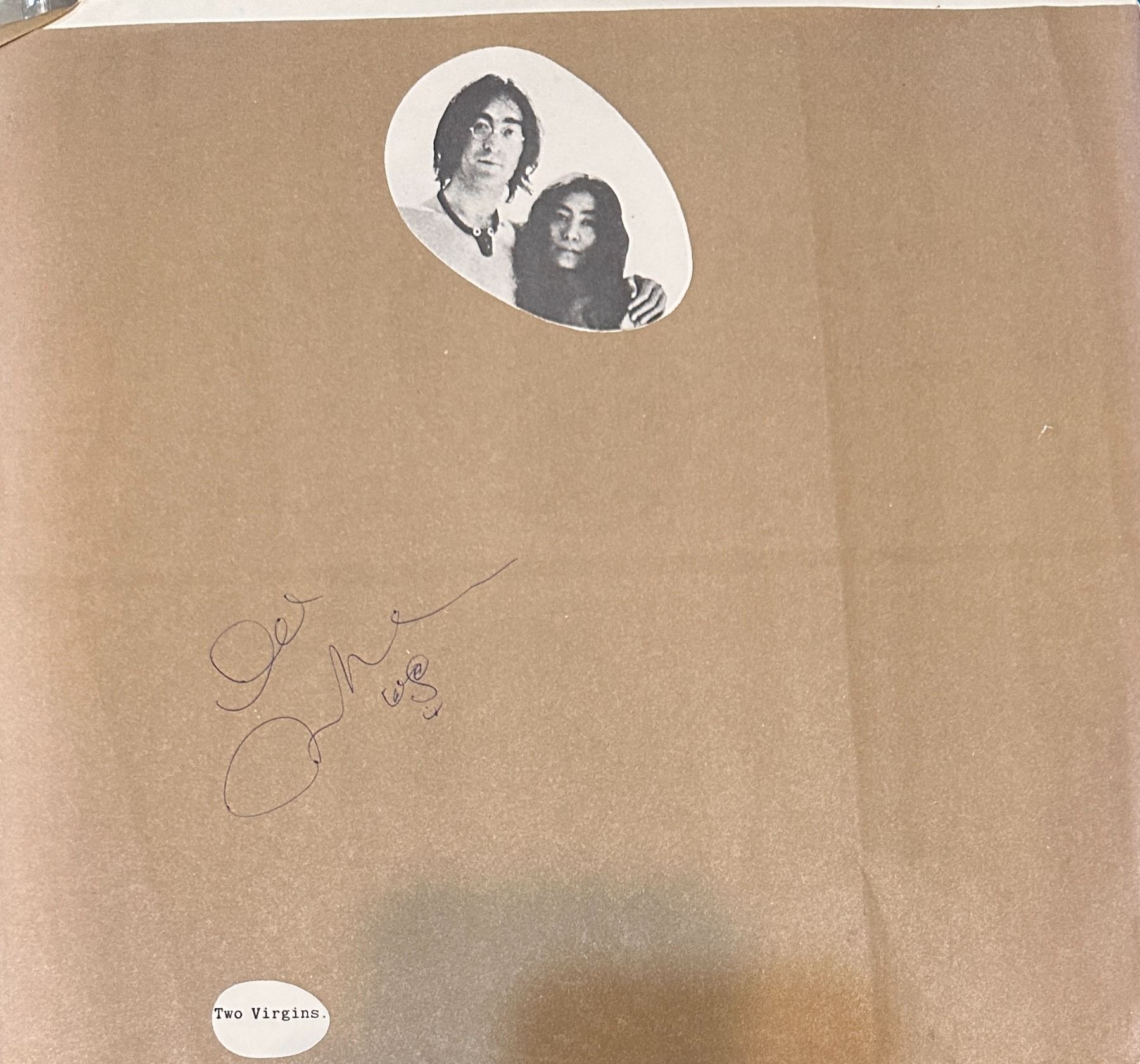 John LENNON Autographed ALBUM