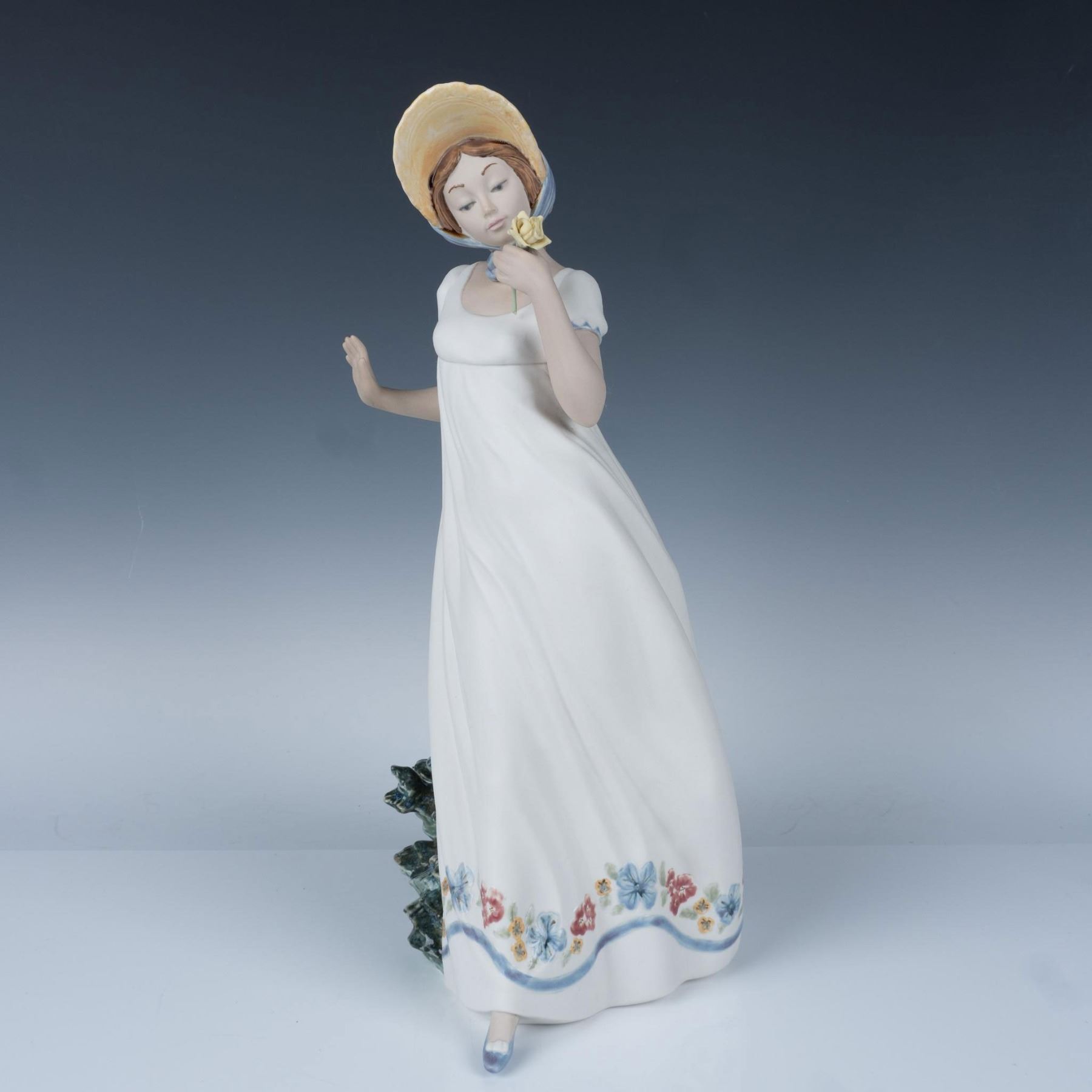 Lady Leaning on a Column - Nao by Lladro Porcelain Figurine