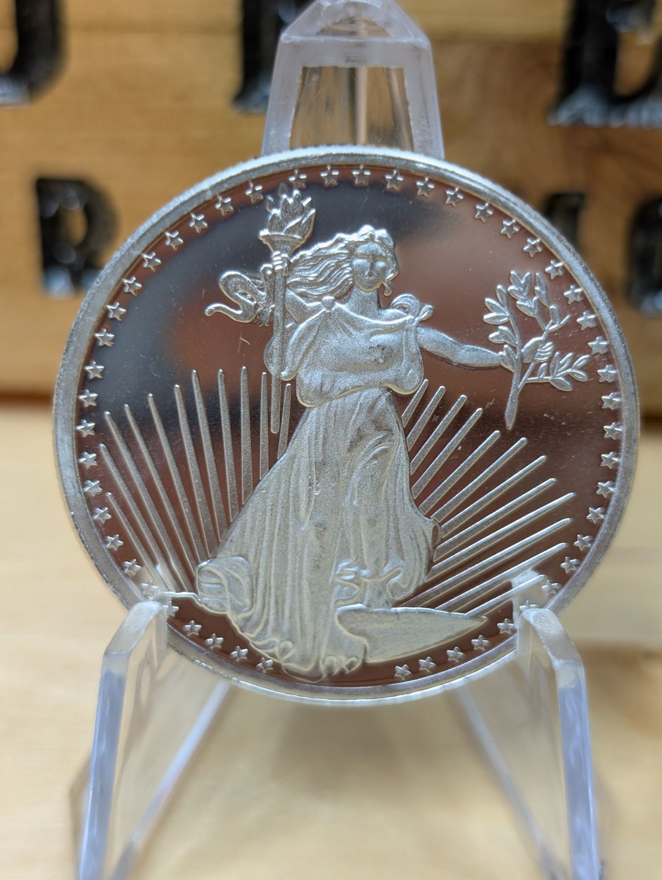 Lot 42-1) 1oz SilverTowne Walking Liberty silver round