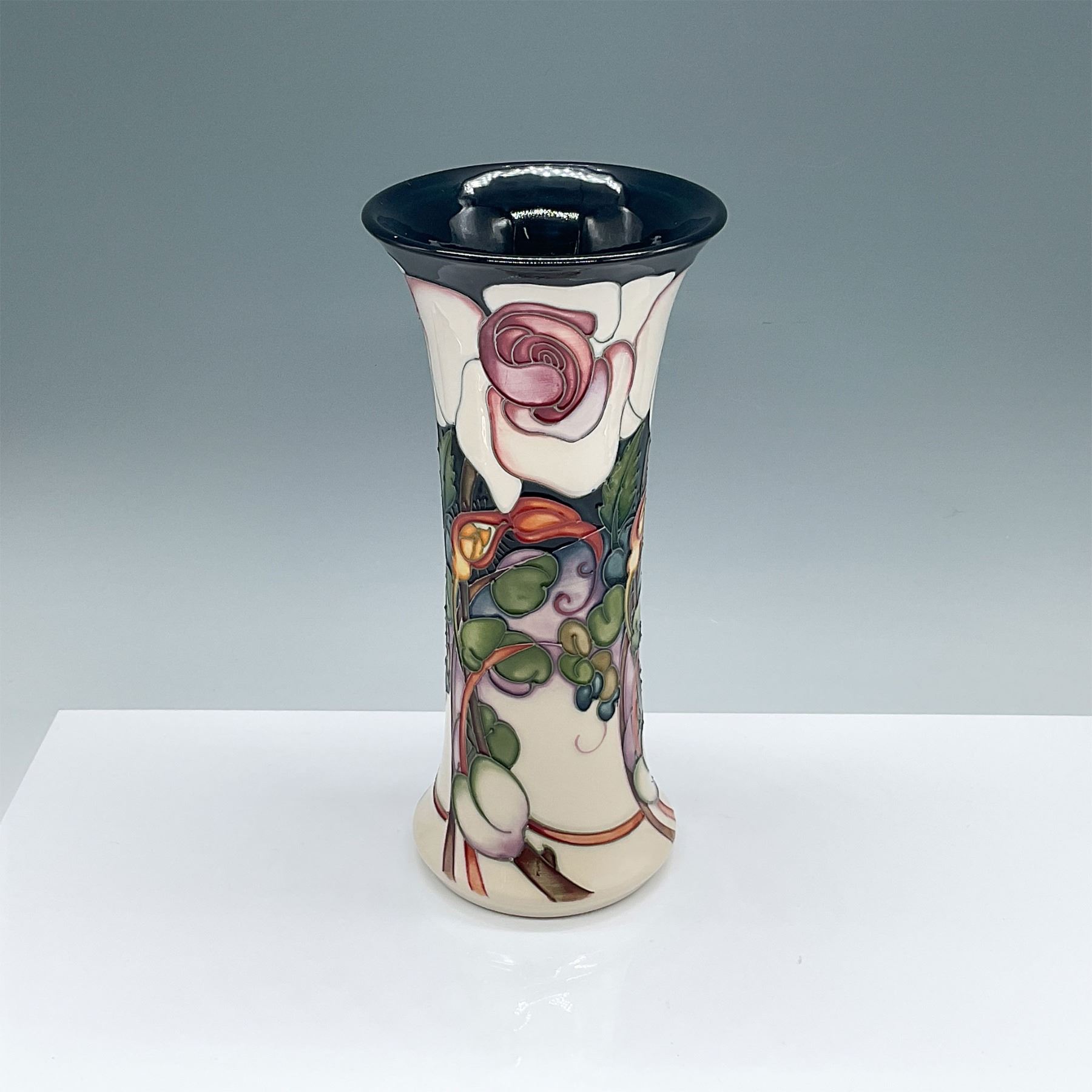 Moorcroft Pottery Rose Bouquet Vase 223