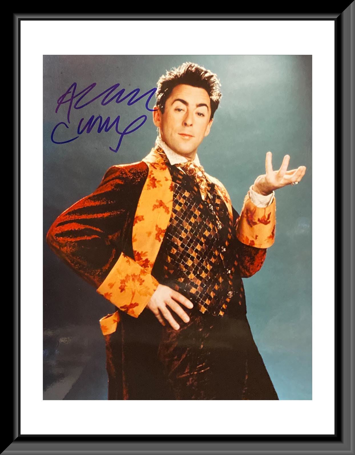 Spy Kids Signed Photo Autographed by Alan Cumming. 8x10 inches