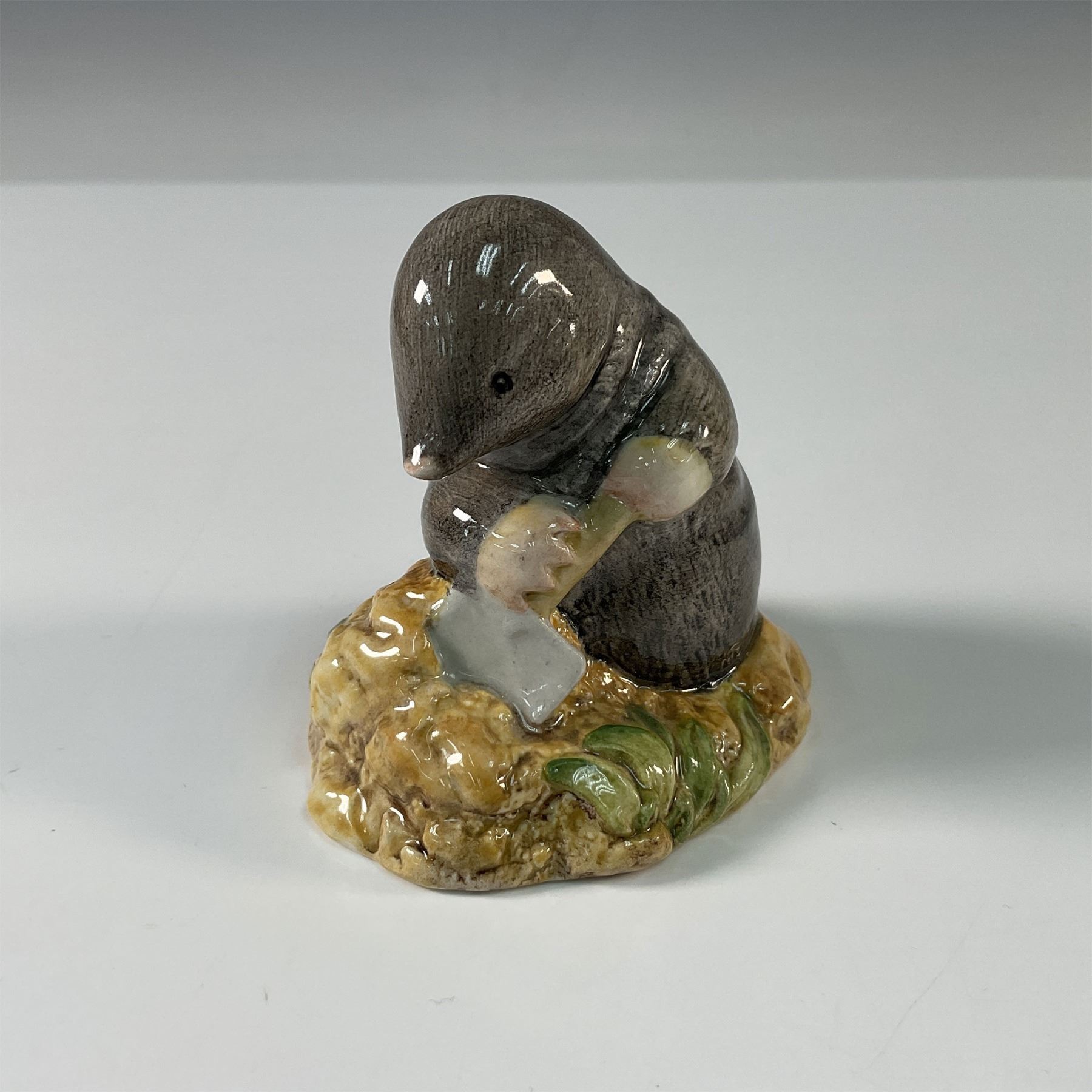 Beswick Beatrix Potter Figurine, Diggory Diggory Delvet