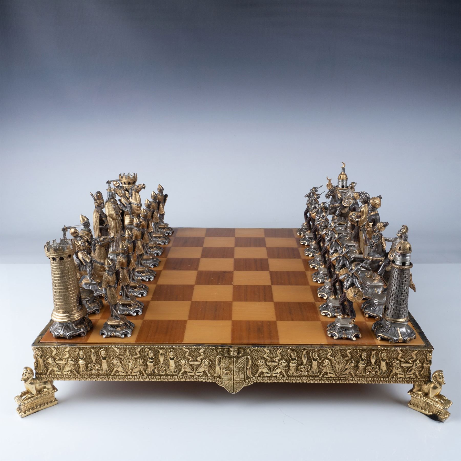 Guiseppe Vasari Metal & Wood Chess Set, Crusaders vs. Moors