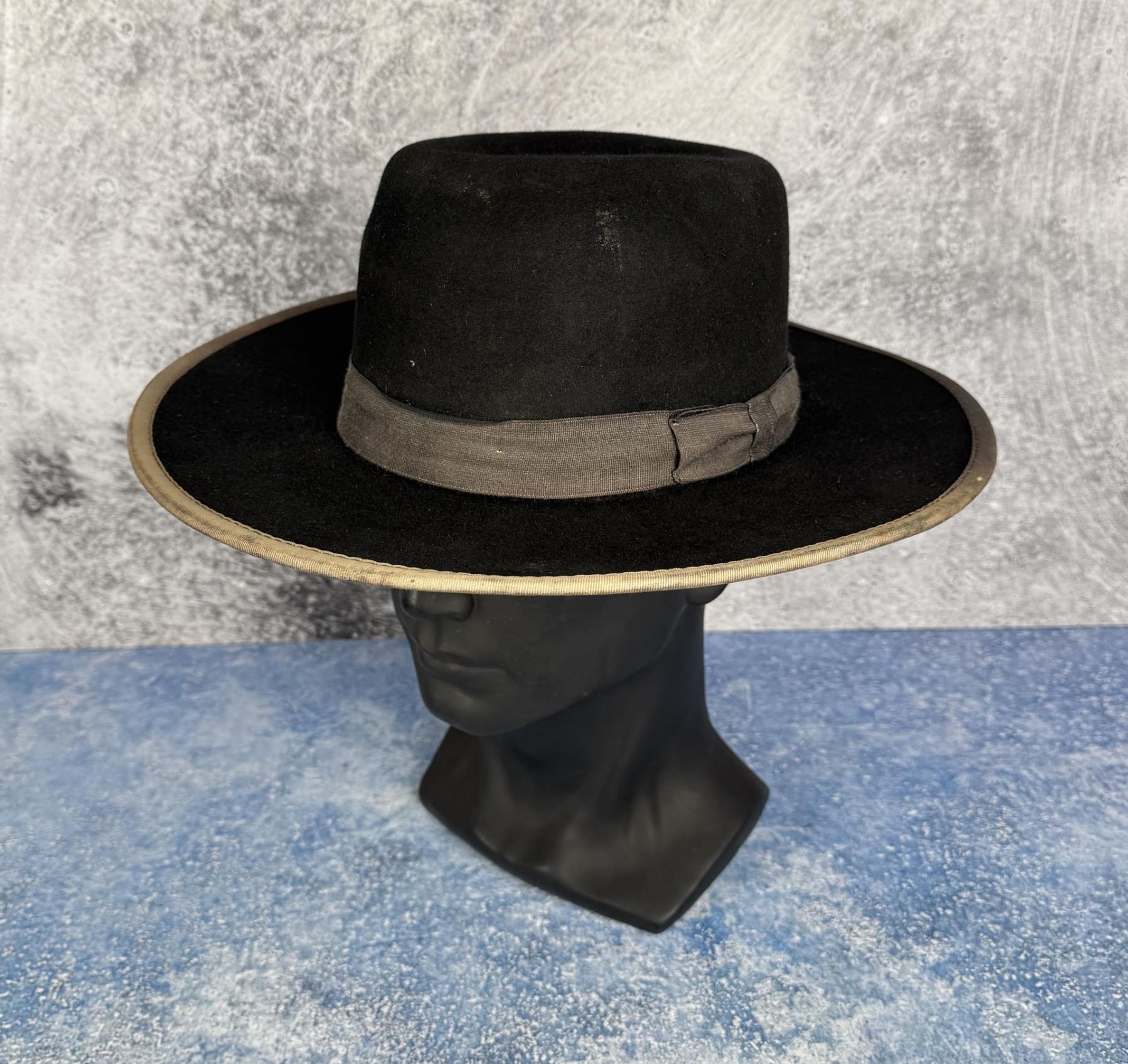 Antique Flying Cloud Montana Cowboy Hat