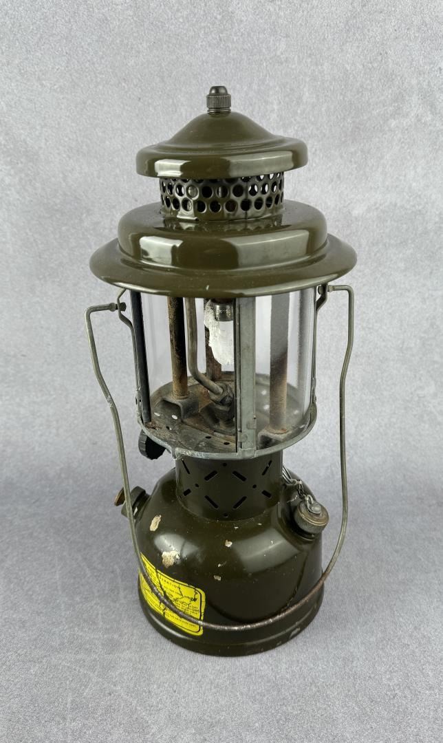 Vietnam War 1973 US Military Coleman Gas Lantern