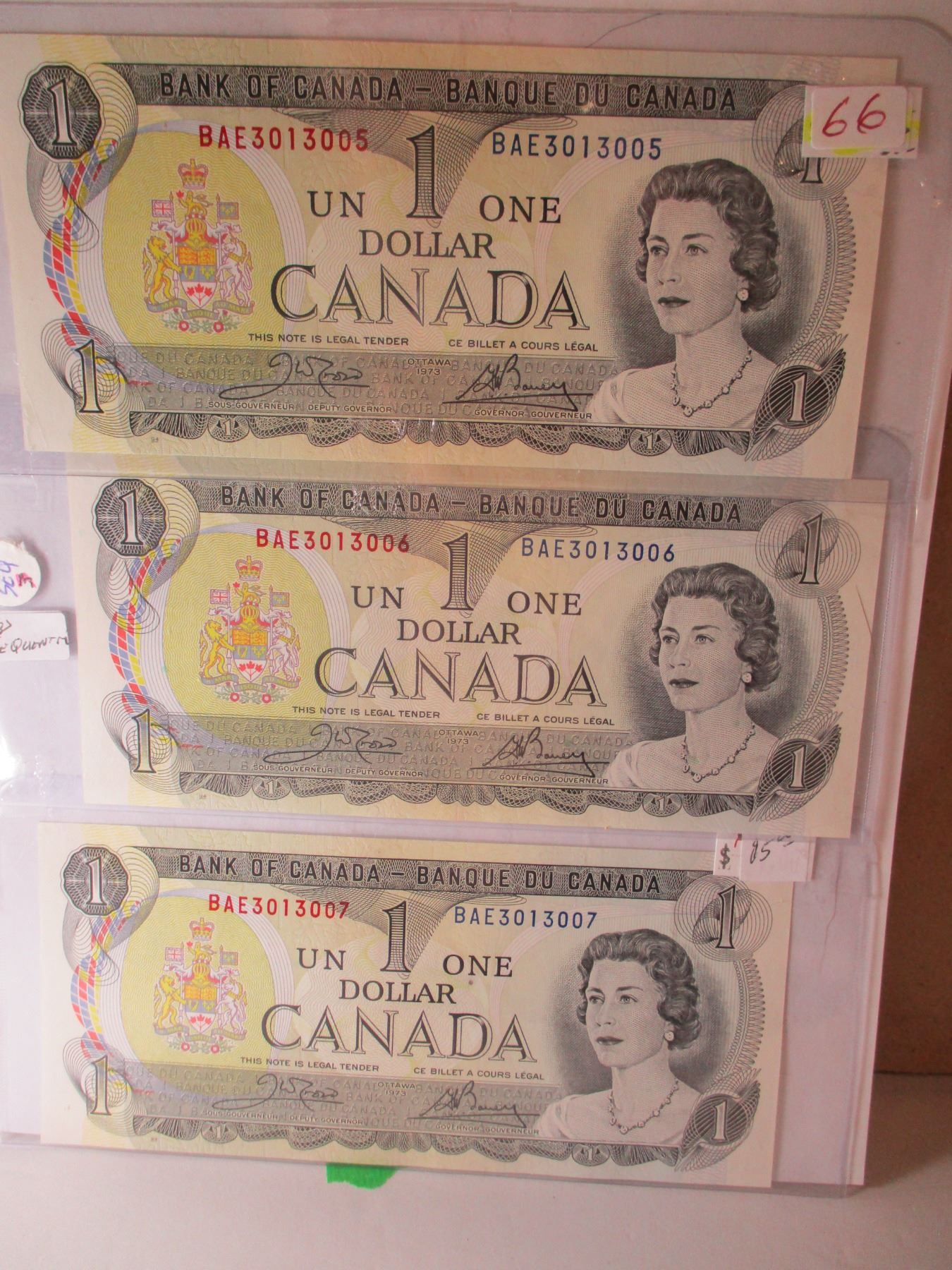 1973 SET OF CANADA DOLLAR BILLS (SEQUENTIAL SERIAL NUMBERS)