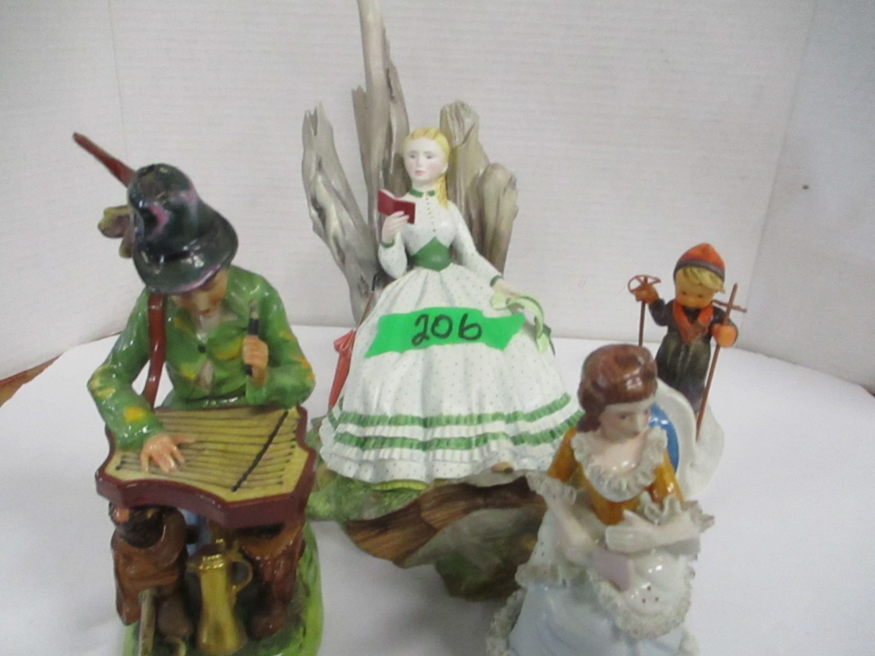 ESTATE: FLAT C/W FOUR ORNAMENTS (RVR, ETC)