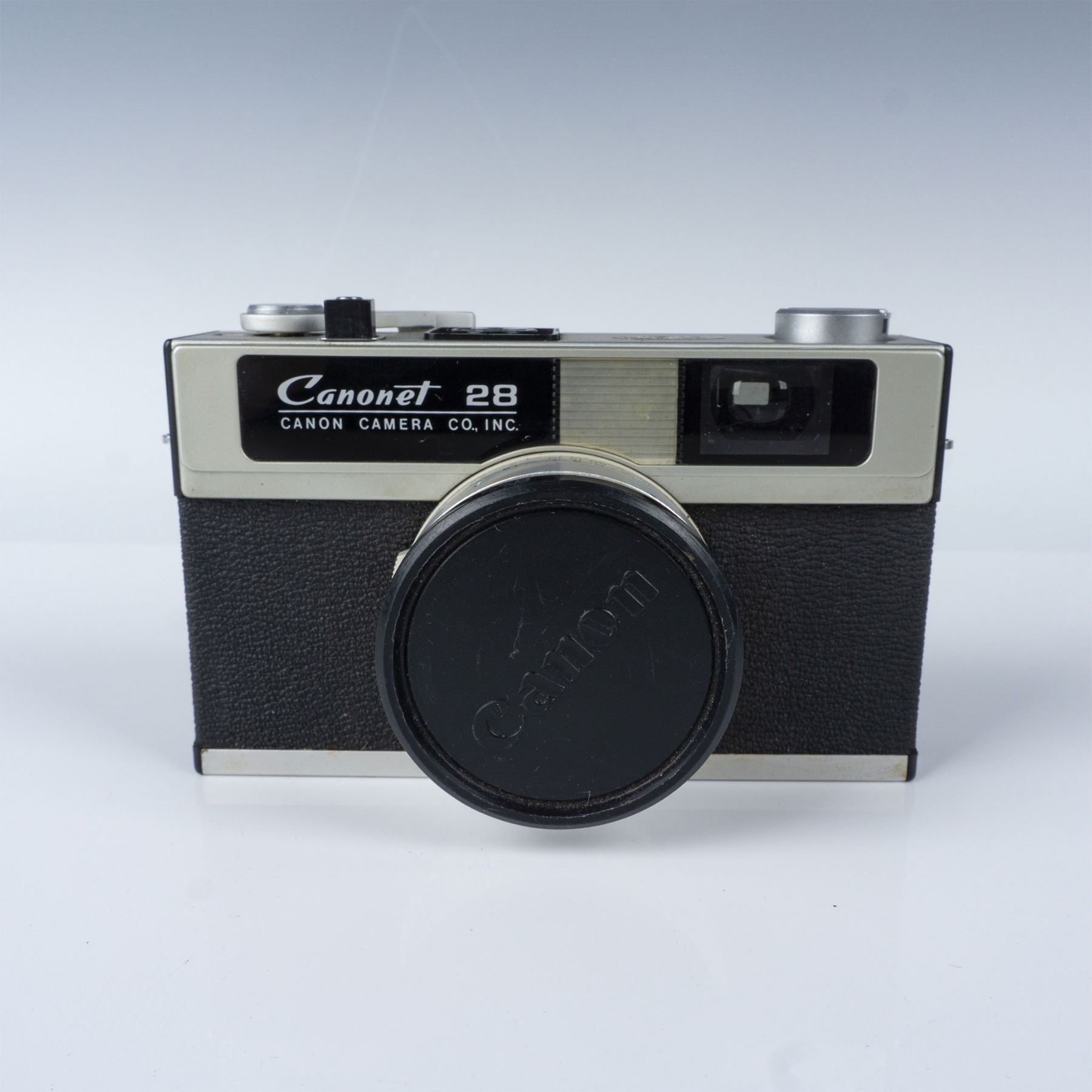 Canon Canonet 28 Rangefinder Camera w Leather Case 40mm Lens