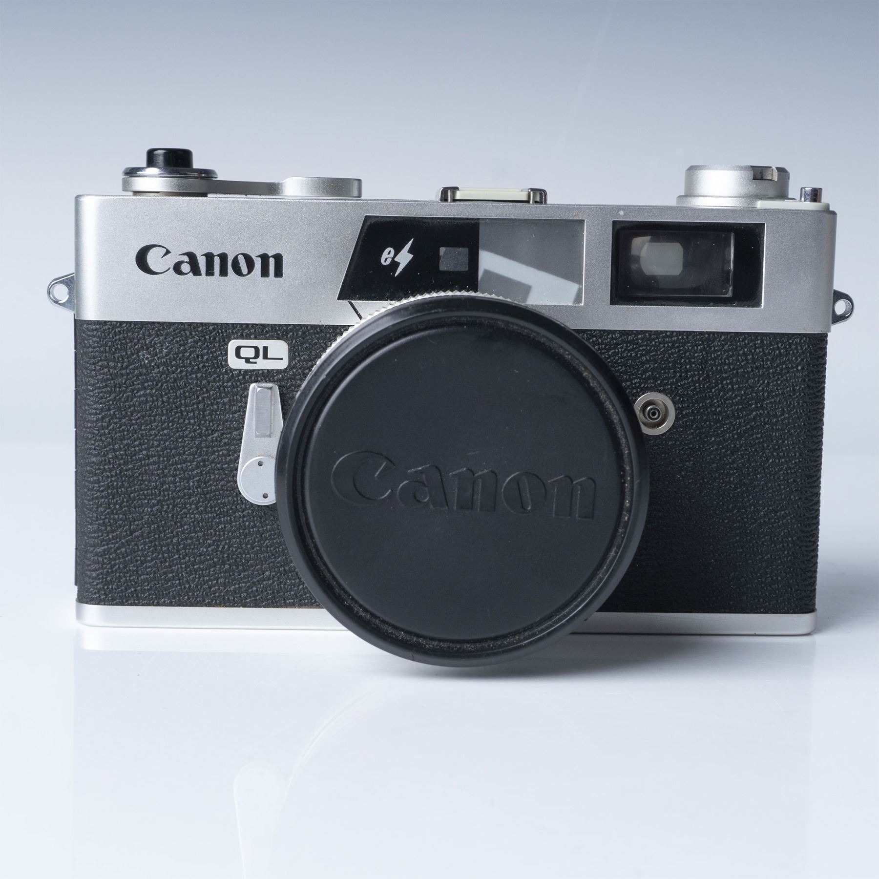 Canon Canonet QL19 35mm Film Camera 45mm f/1.9 Lens + Case