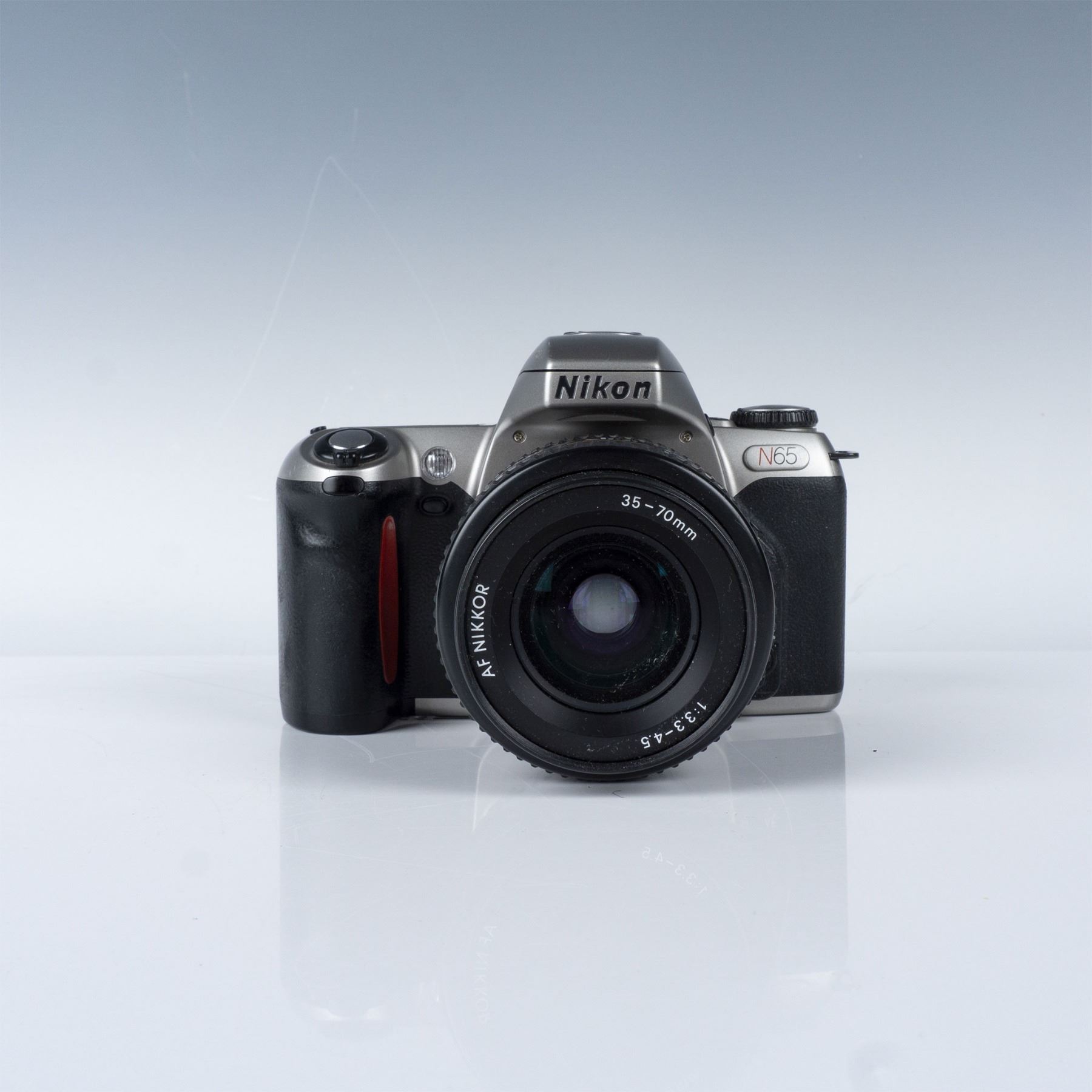 Nikon N65 35mm Film Camera with 35-70mm AF Nikkor Lens