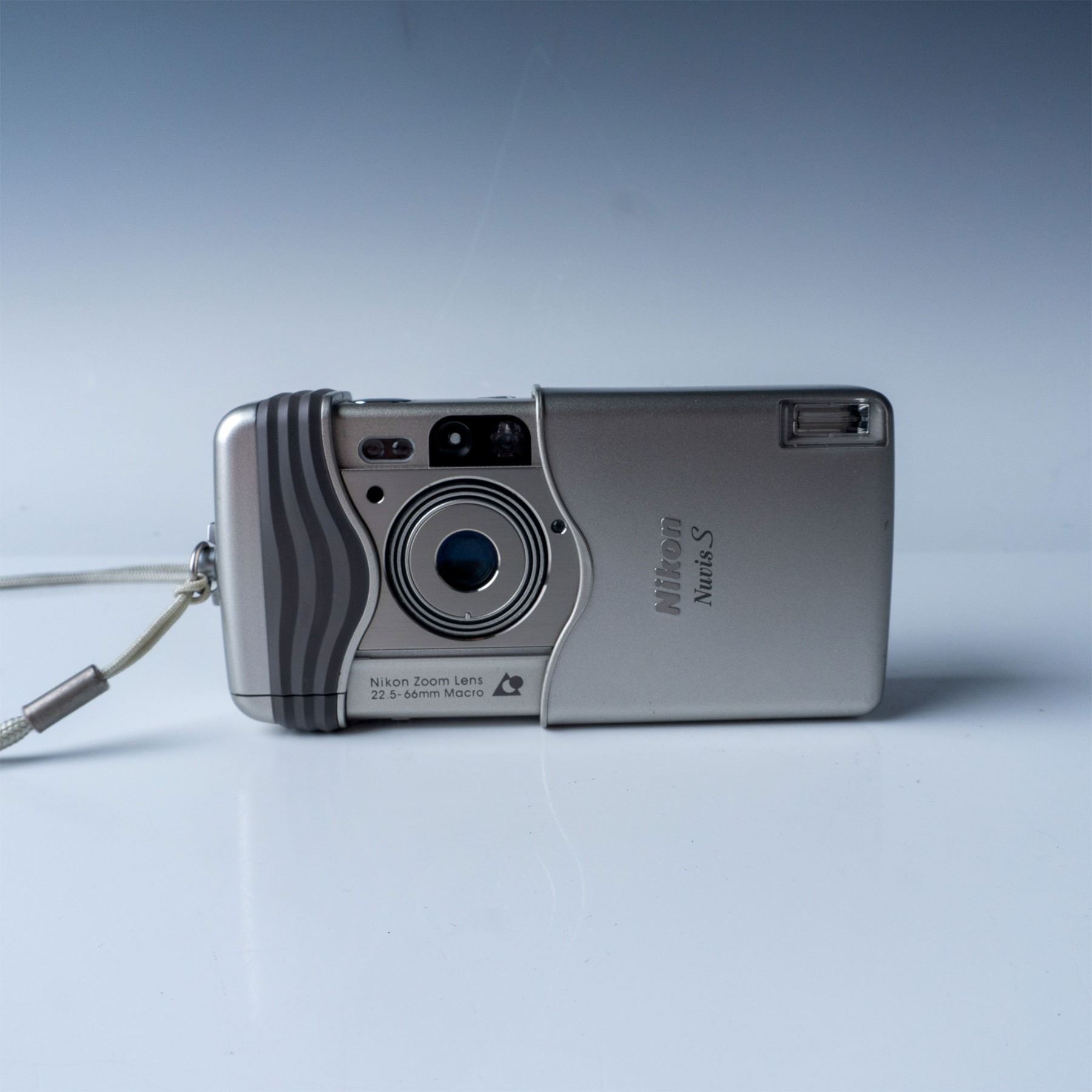 Nikon Nuvis S APS Film Camera