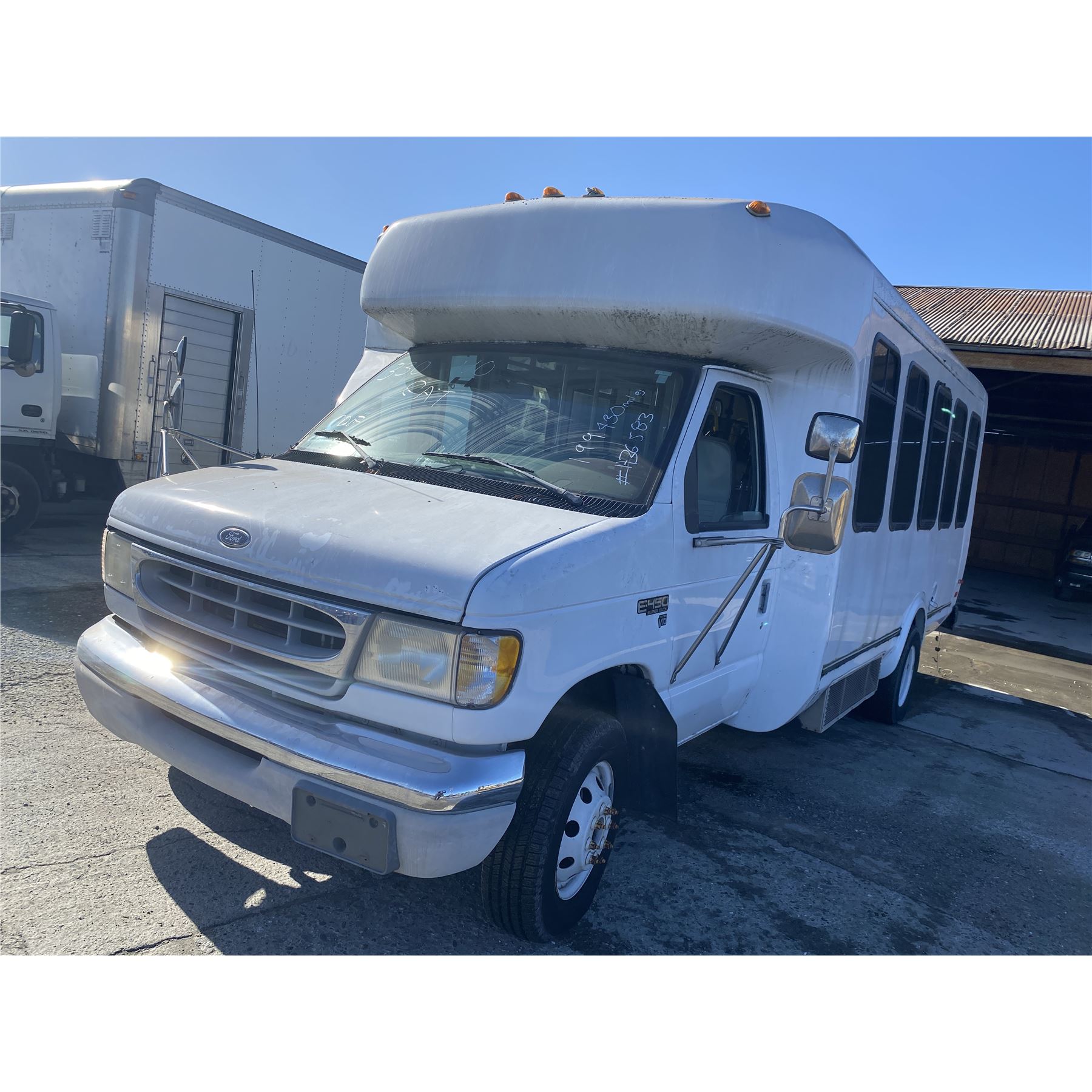 1999 Ford E-450