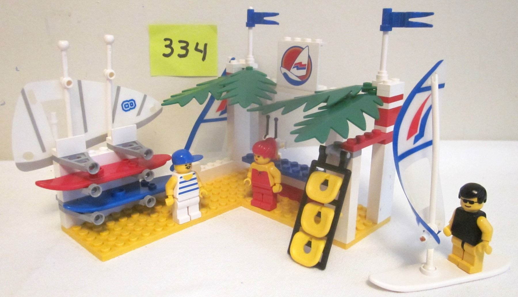 Vintage 1993 Town Lego #6595 Surf Shack - Schmalz Auctions