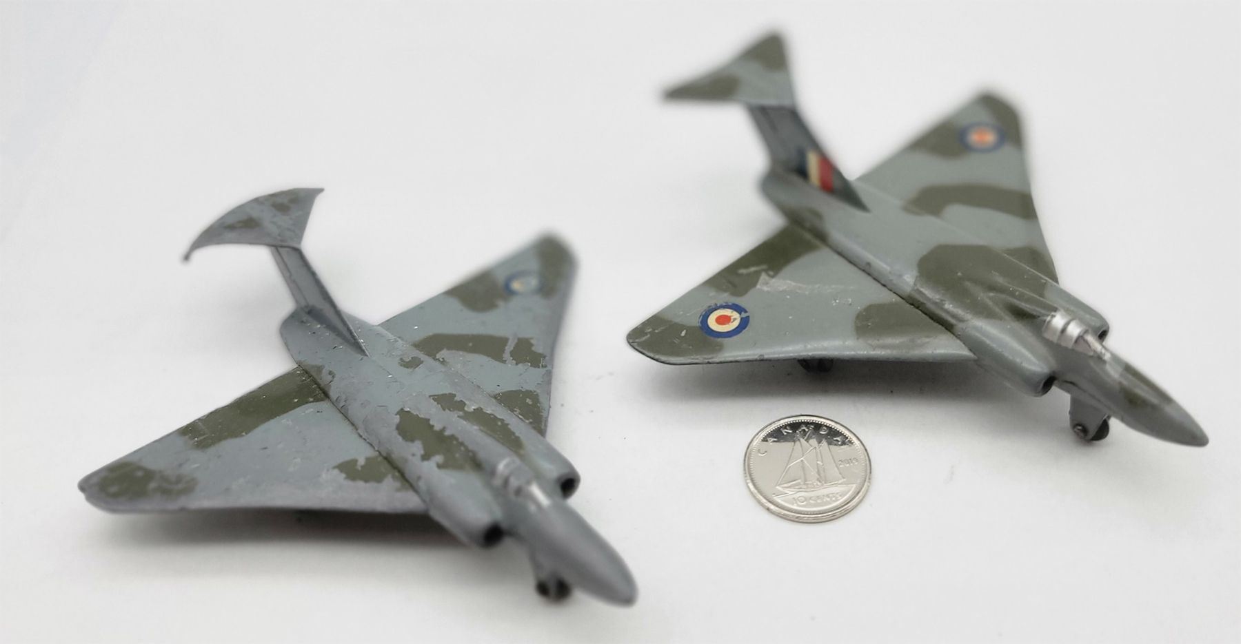 2 Vintage Dinky Toys Aircraft # 735 Gloster Javelins