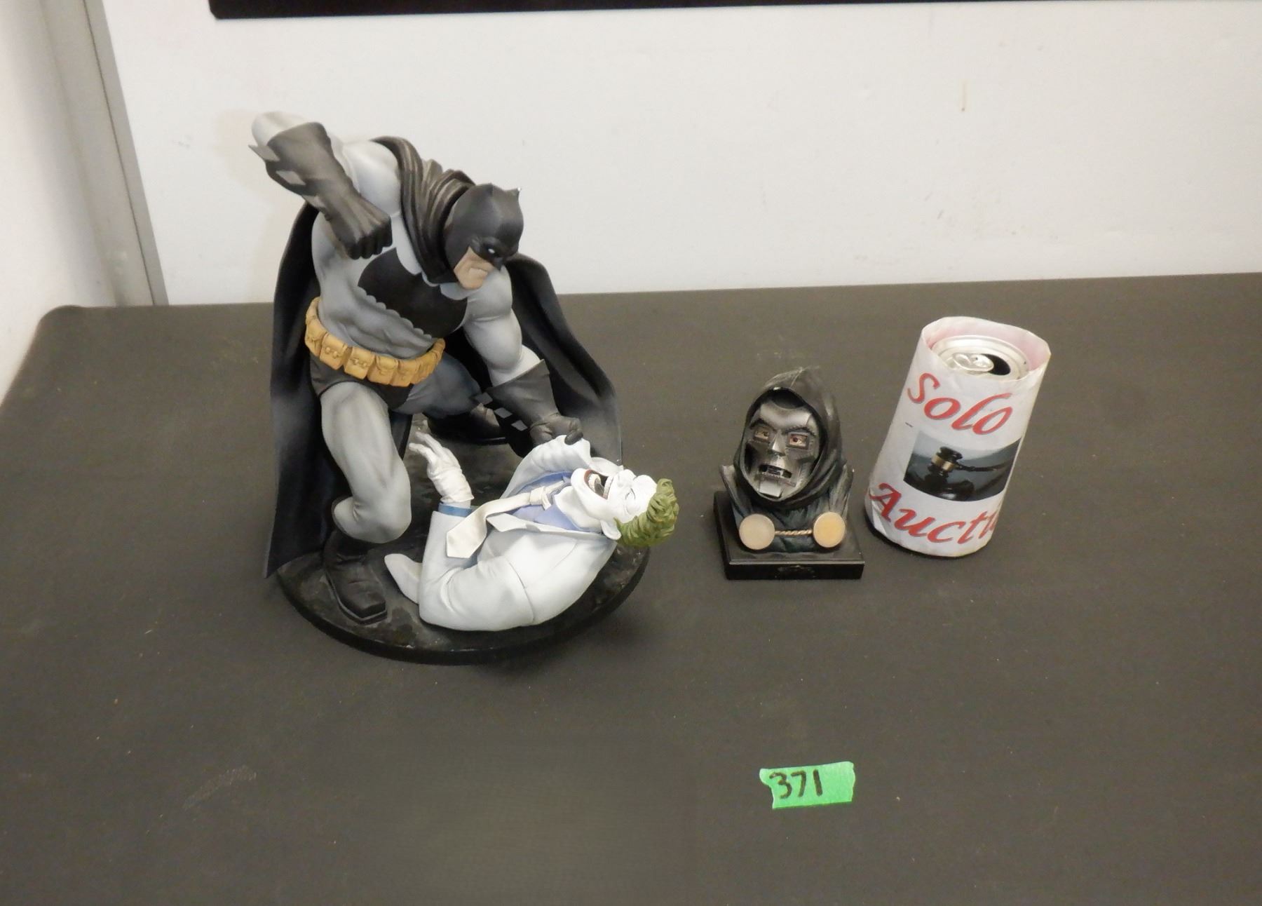 Marvel Doctor Doom statue 2006 numbered 414 of 5000, Batman and Joker ...