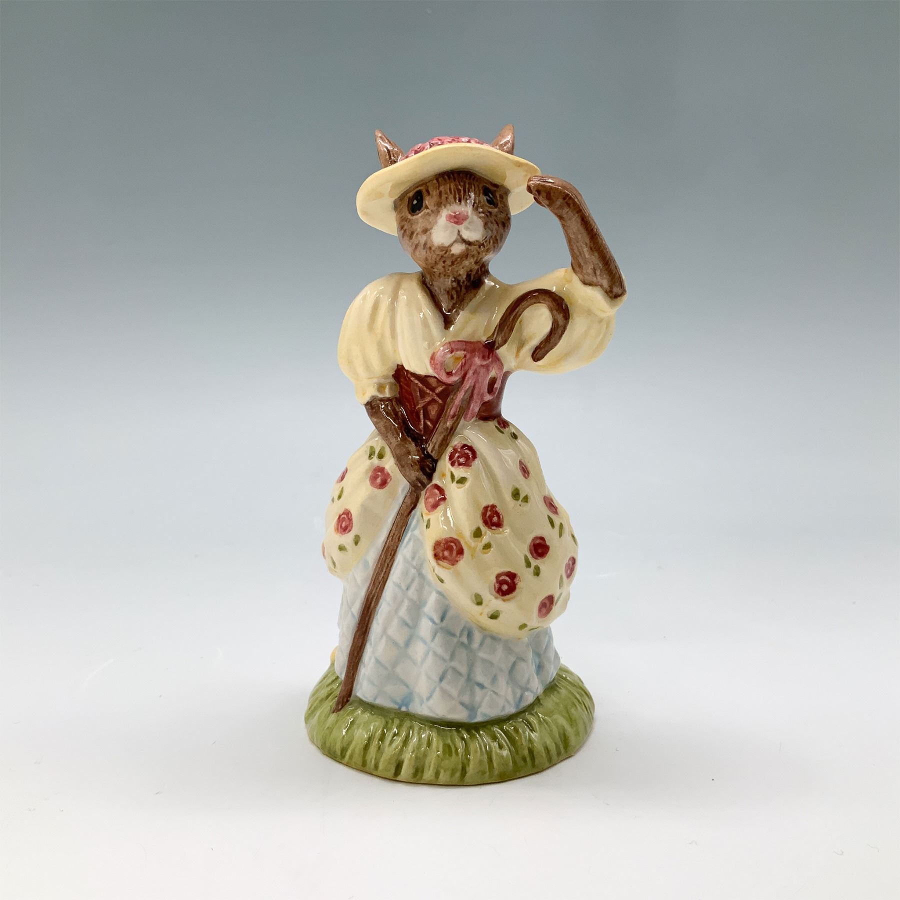 Royal Doulton Bunnykins Figurine, Little Bo-Peep DB220