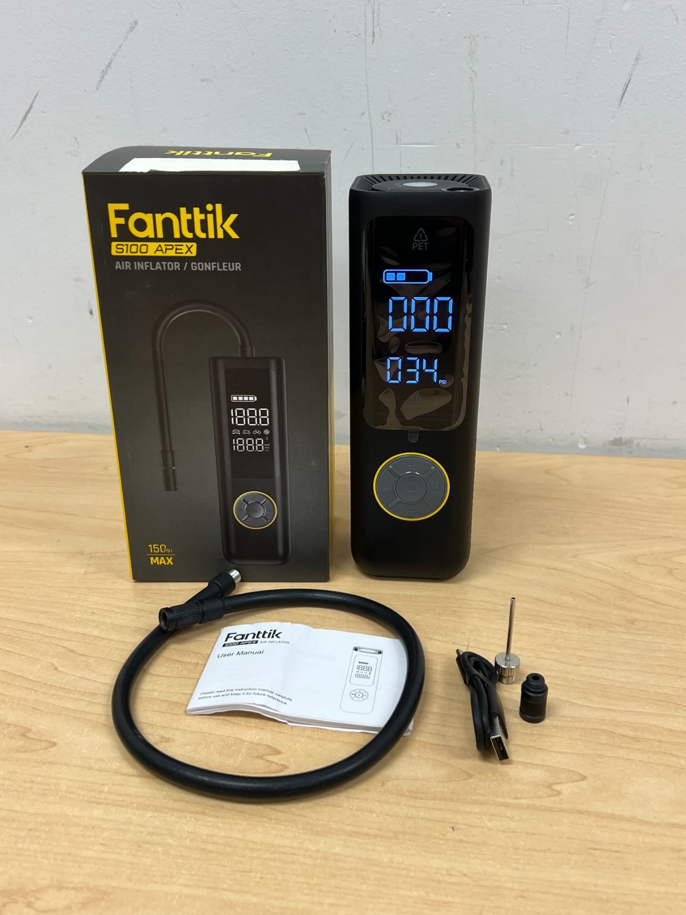 Fanttik Air Inflator S100 Apex - appears new - open box - see photos
