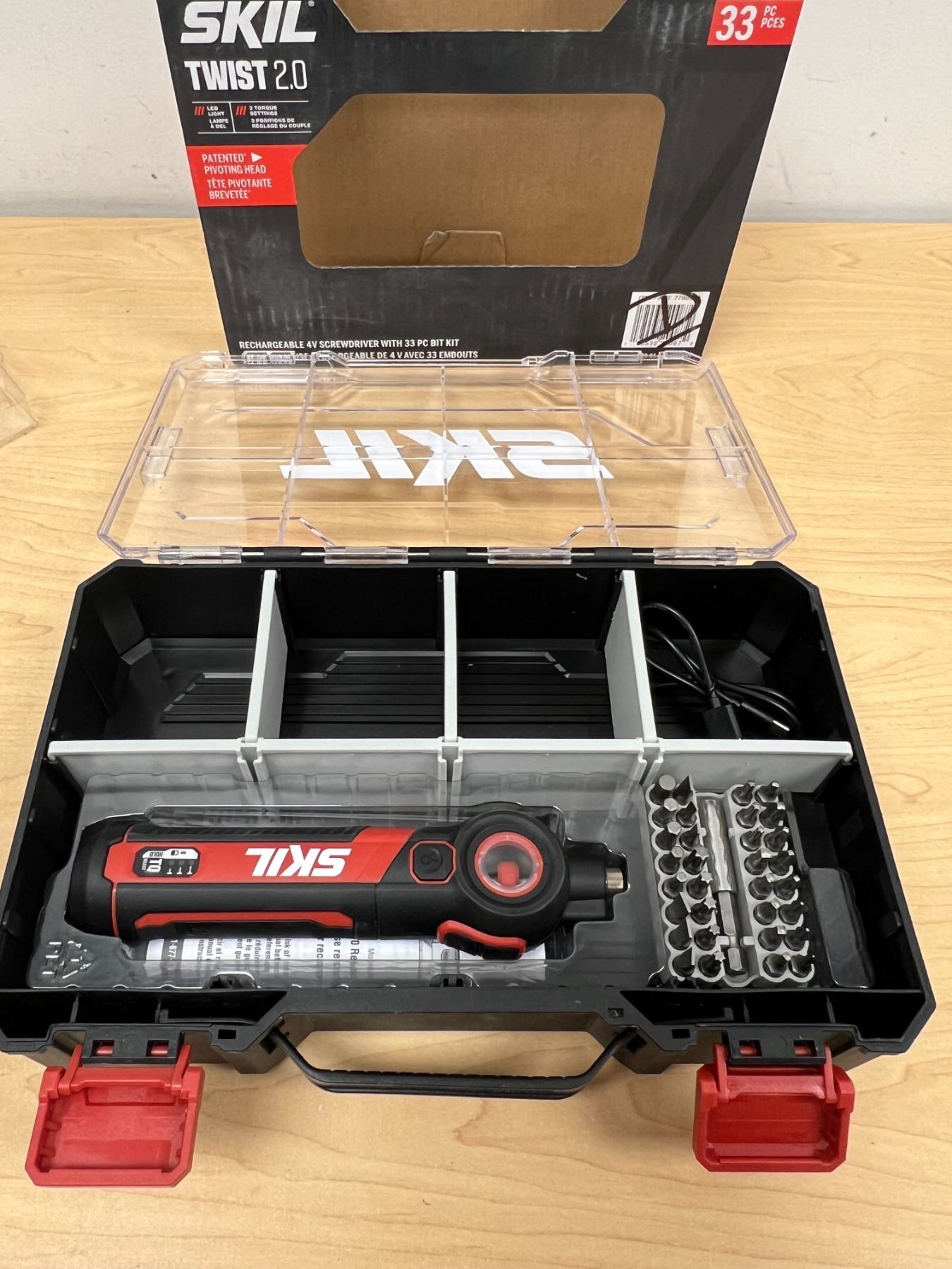 Skil Twist 2.0 Rechargeable Screwdriver with 33 pc bit set - see all photos