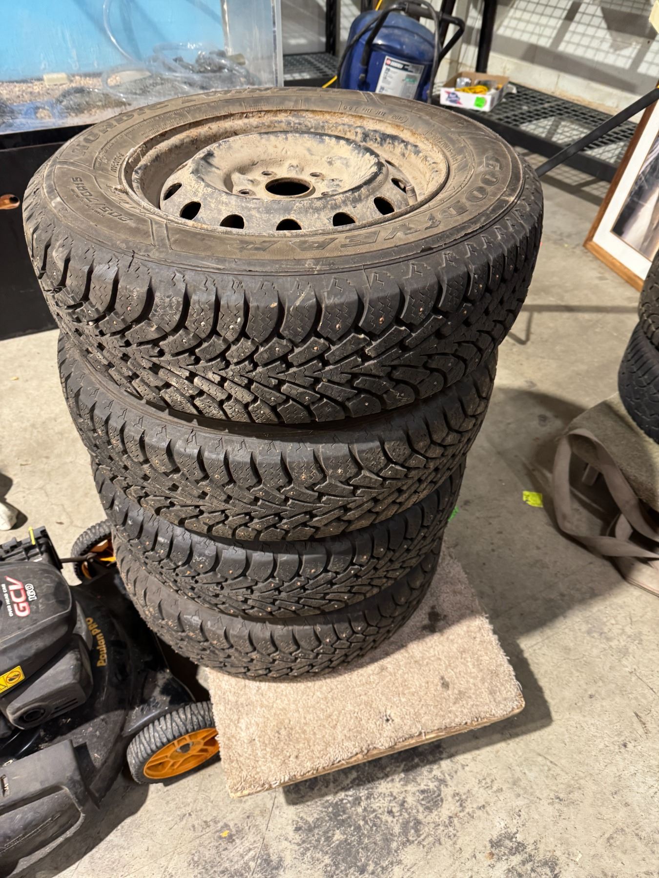 Studded tires on rims 205/70 R15