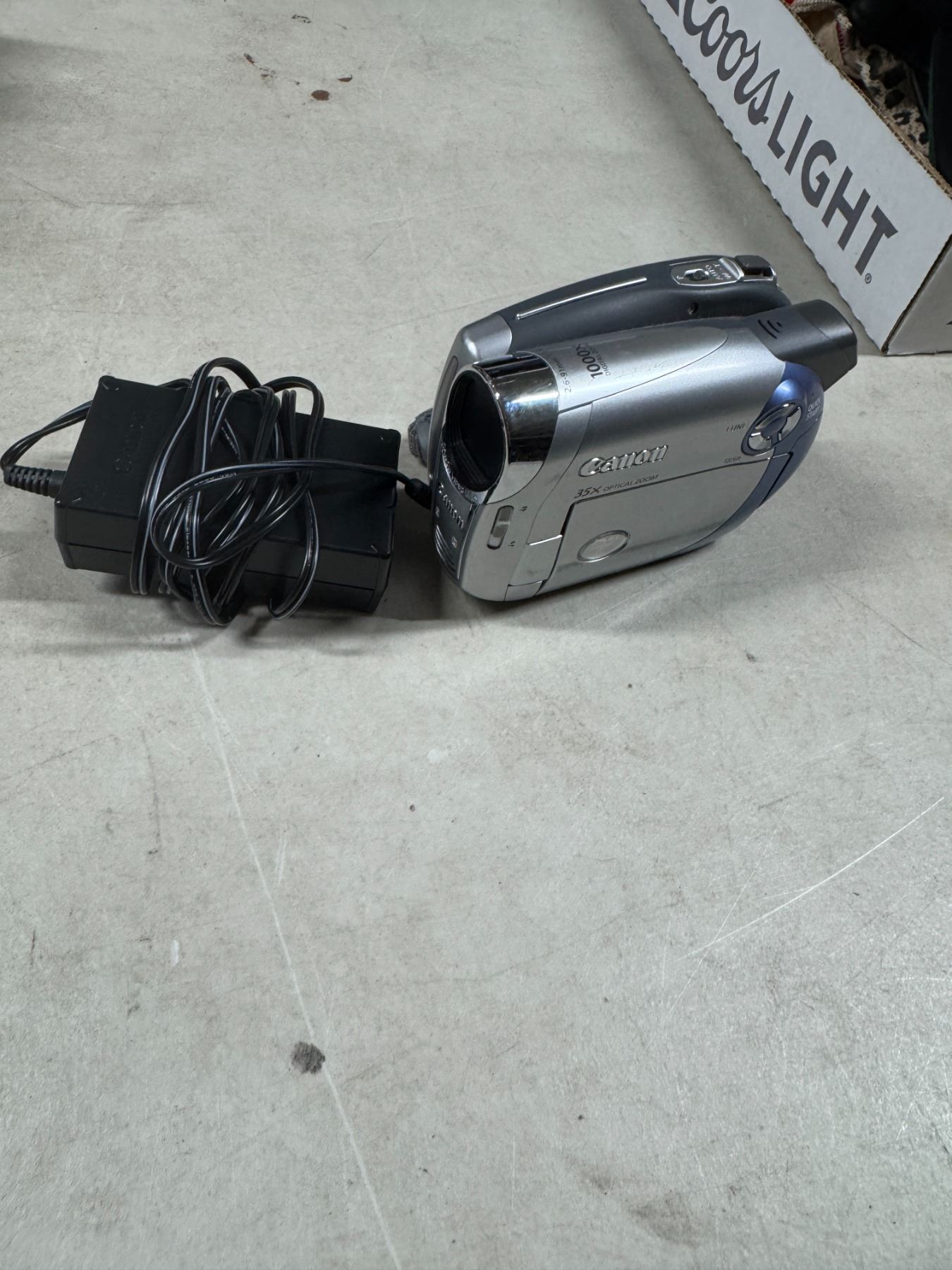 Canon optical zoom DVD camcorder, DC 210