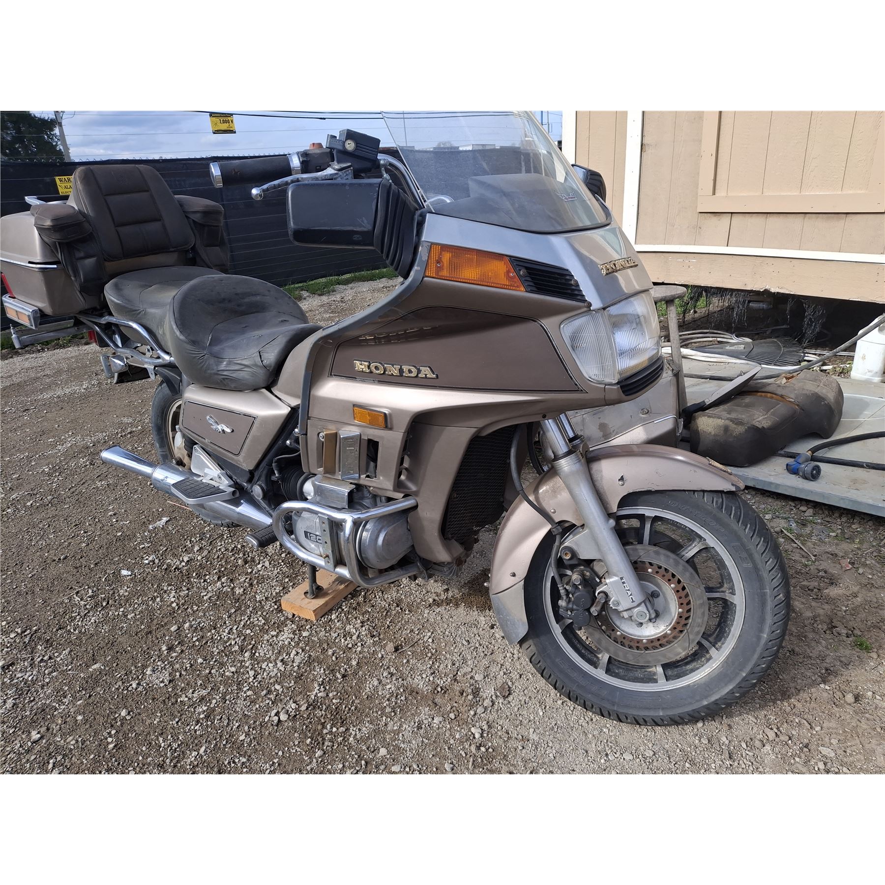 1984 Honda GL1200 (GOLDWING)