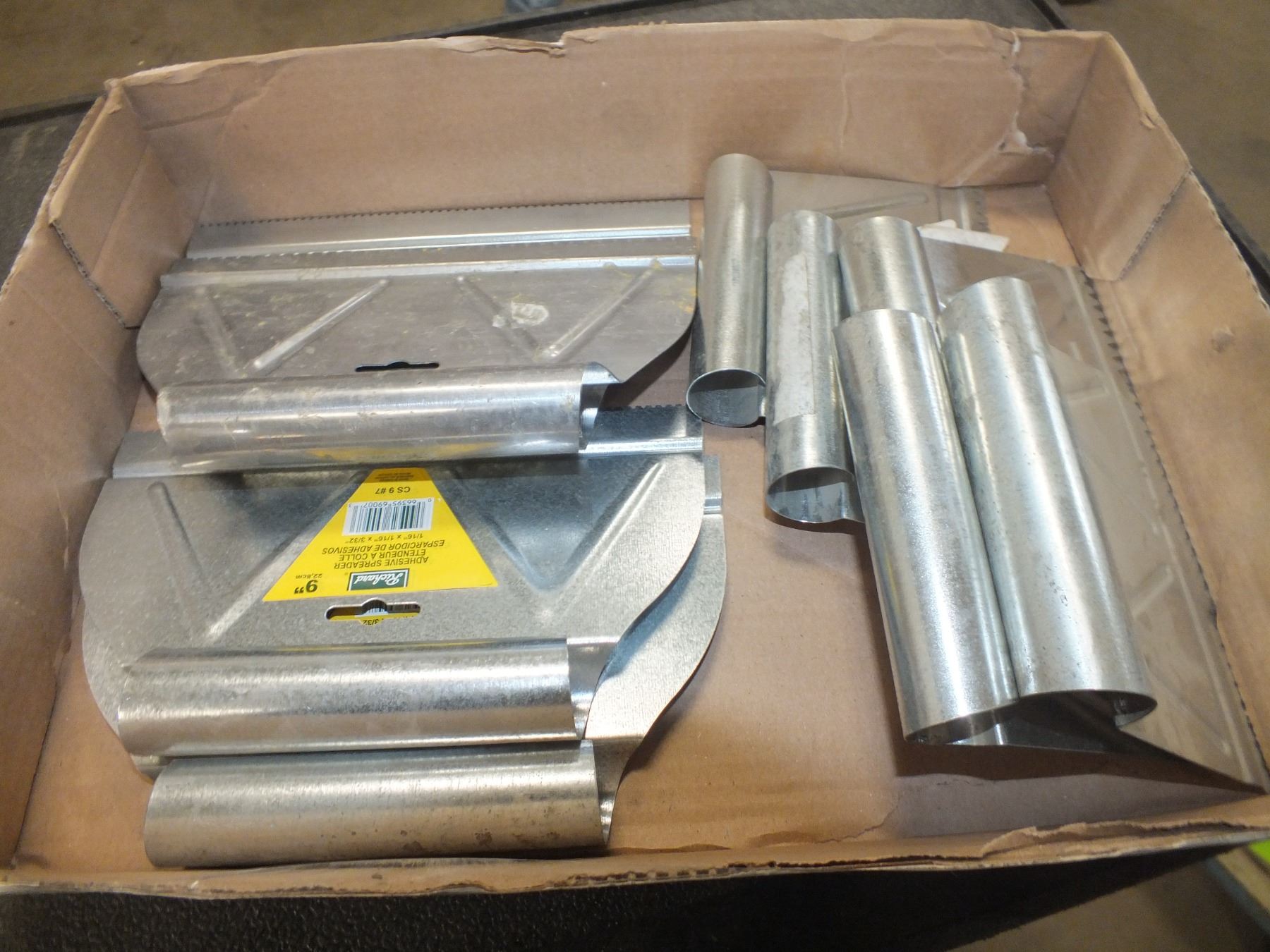 Box Of Adessive Spreaders