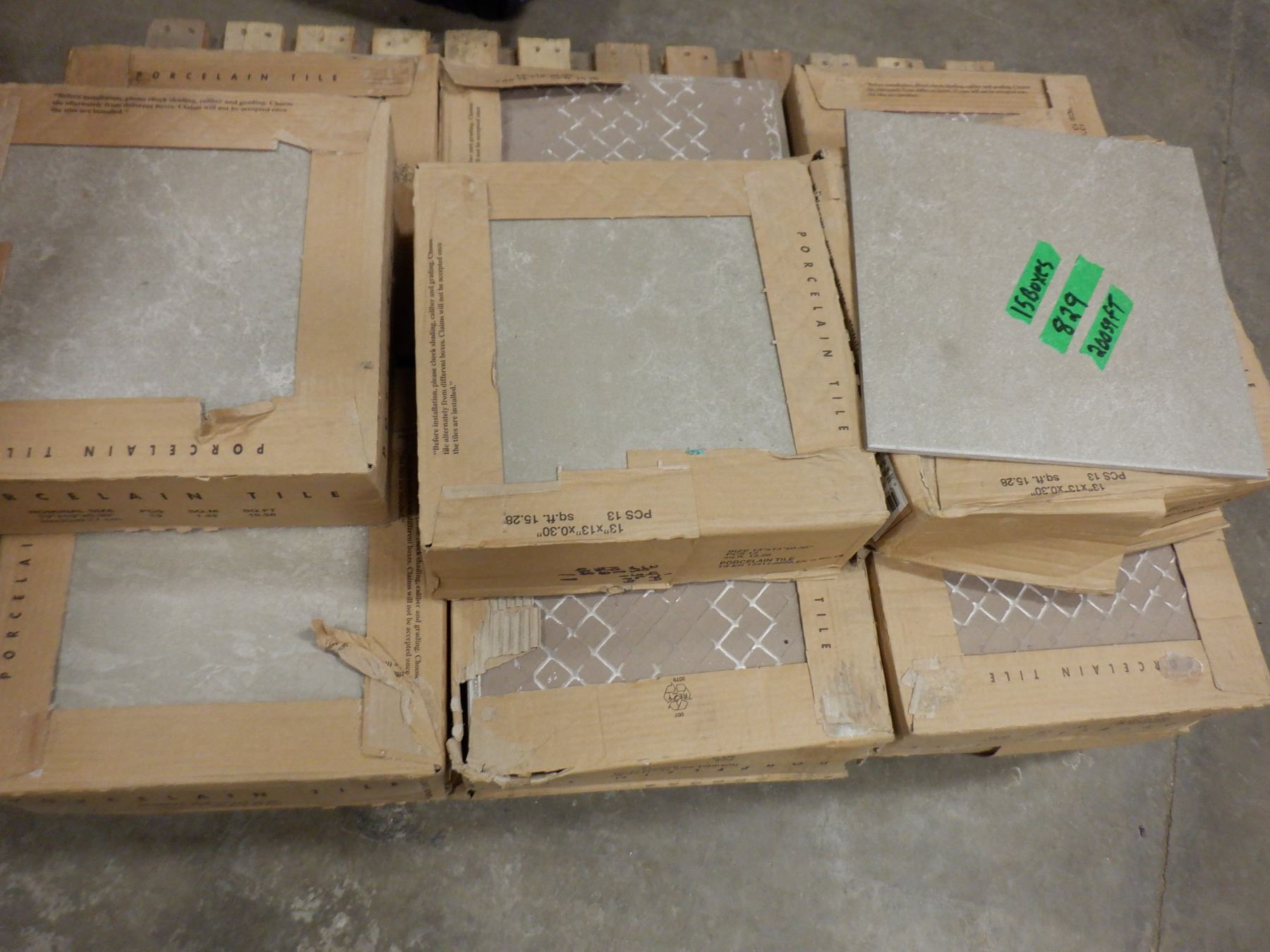 Floor/wall tiles, 15 boxes, 200 sq feet, 13"x13" inch