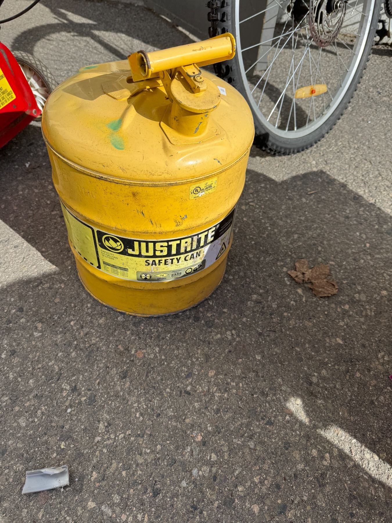 Yellow fuel can