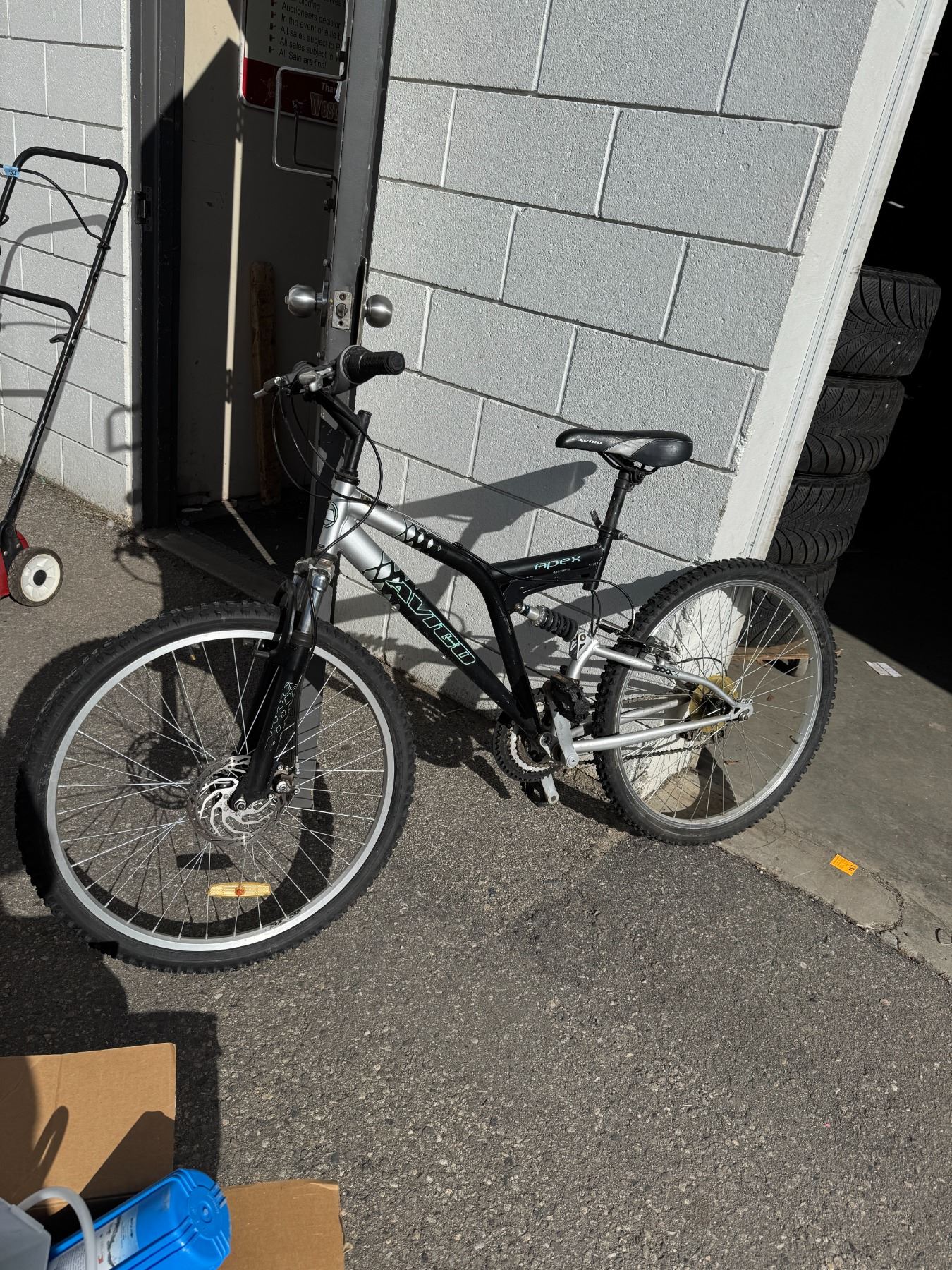 Apex mountain bike
