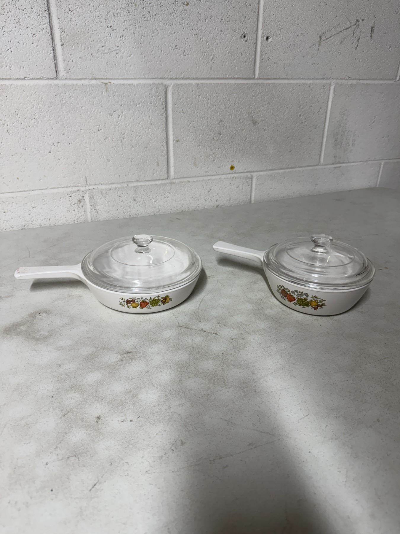 Corning ware with lids