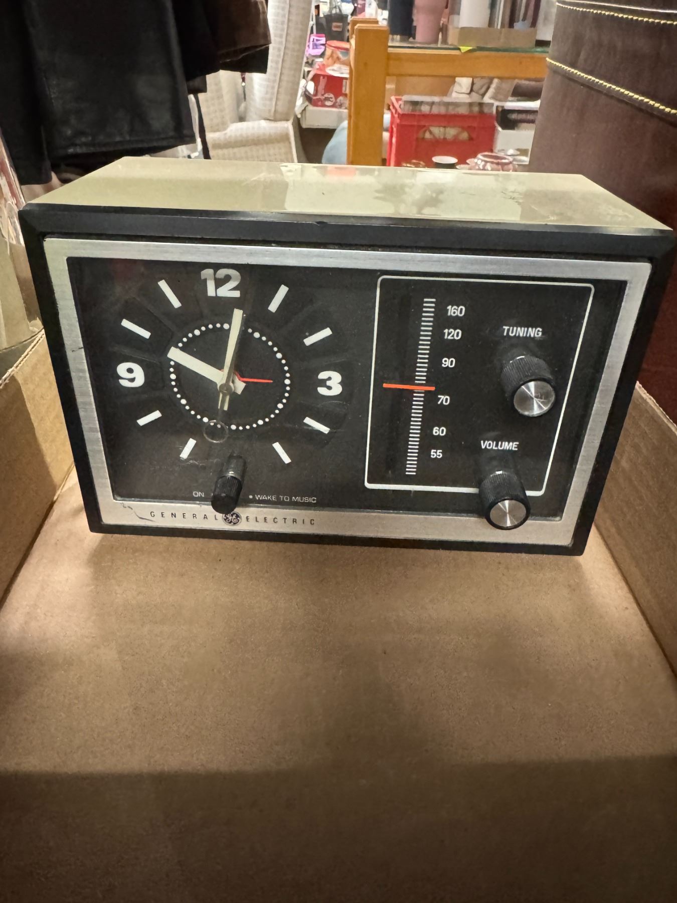 GE clock radio