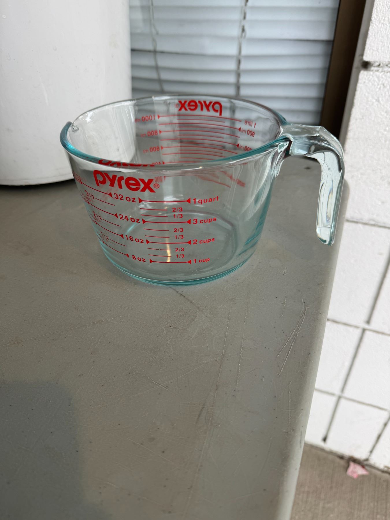 Pyrex measuring bowl