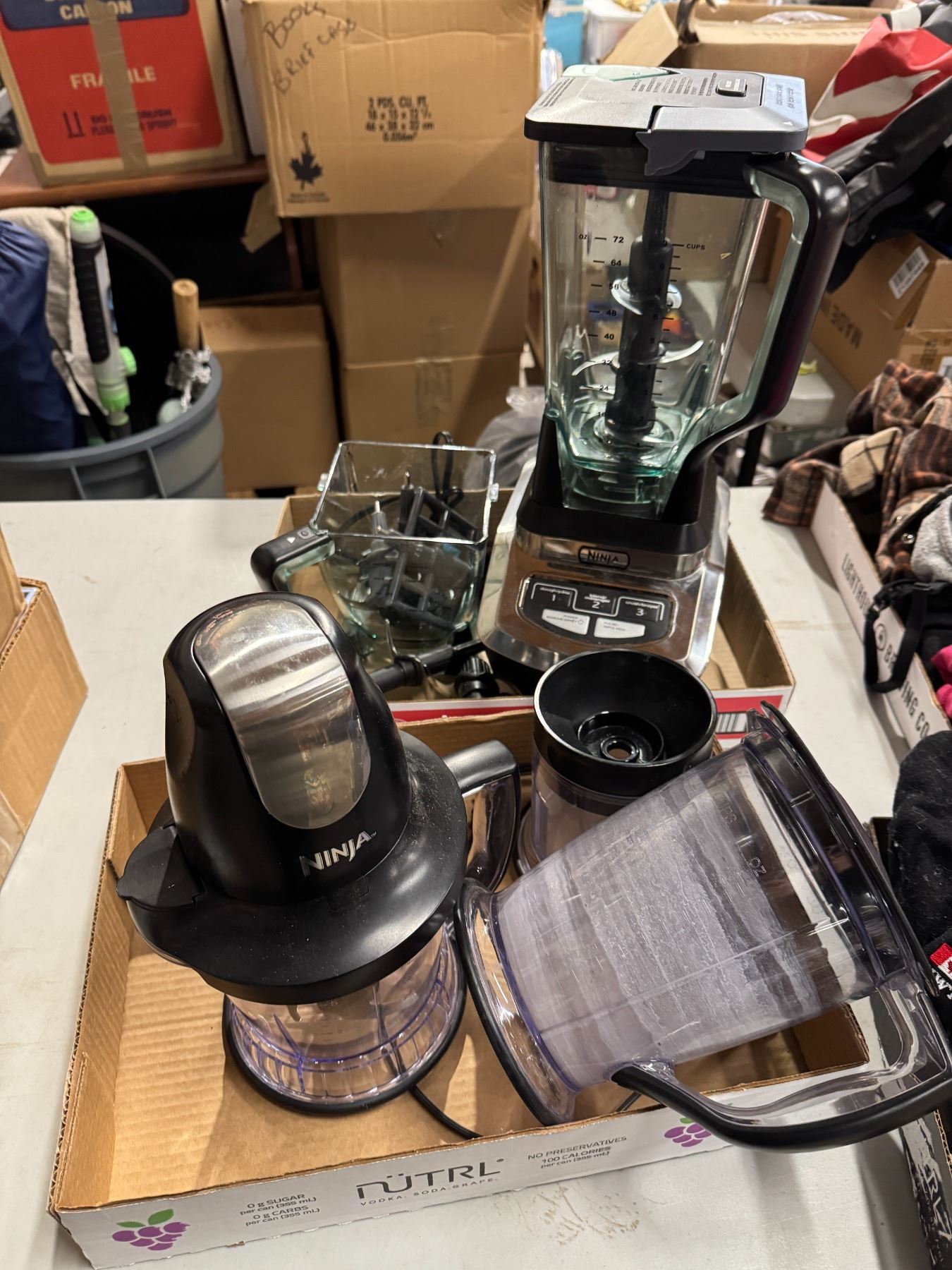 Ninja blender jug has crack see picture