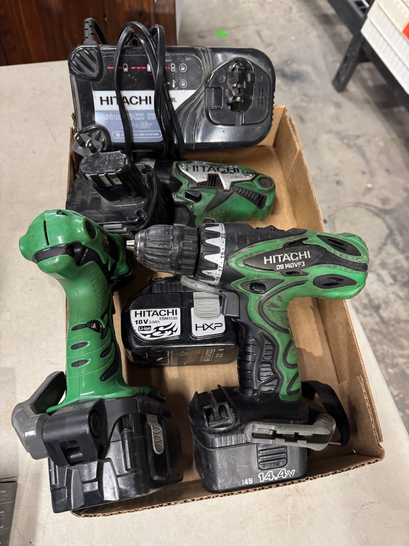 Hitachi drill driver set untested