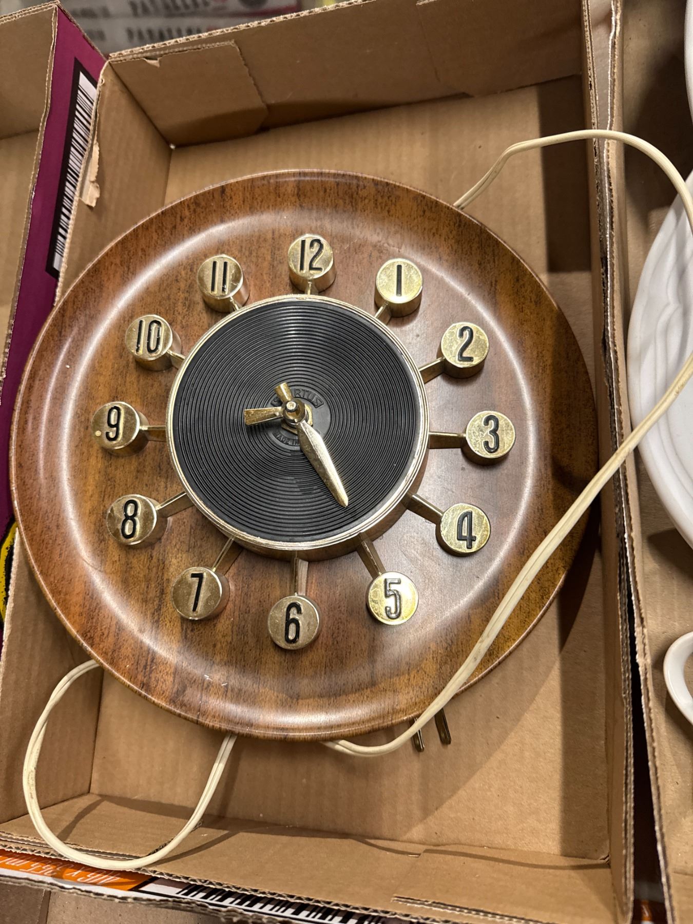 Spartus vintage clock needs new hands