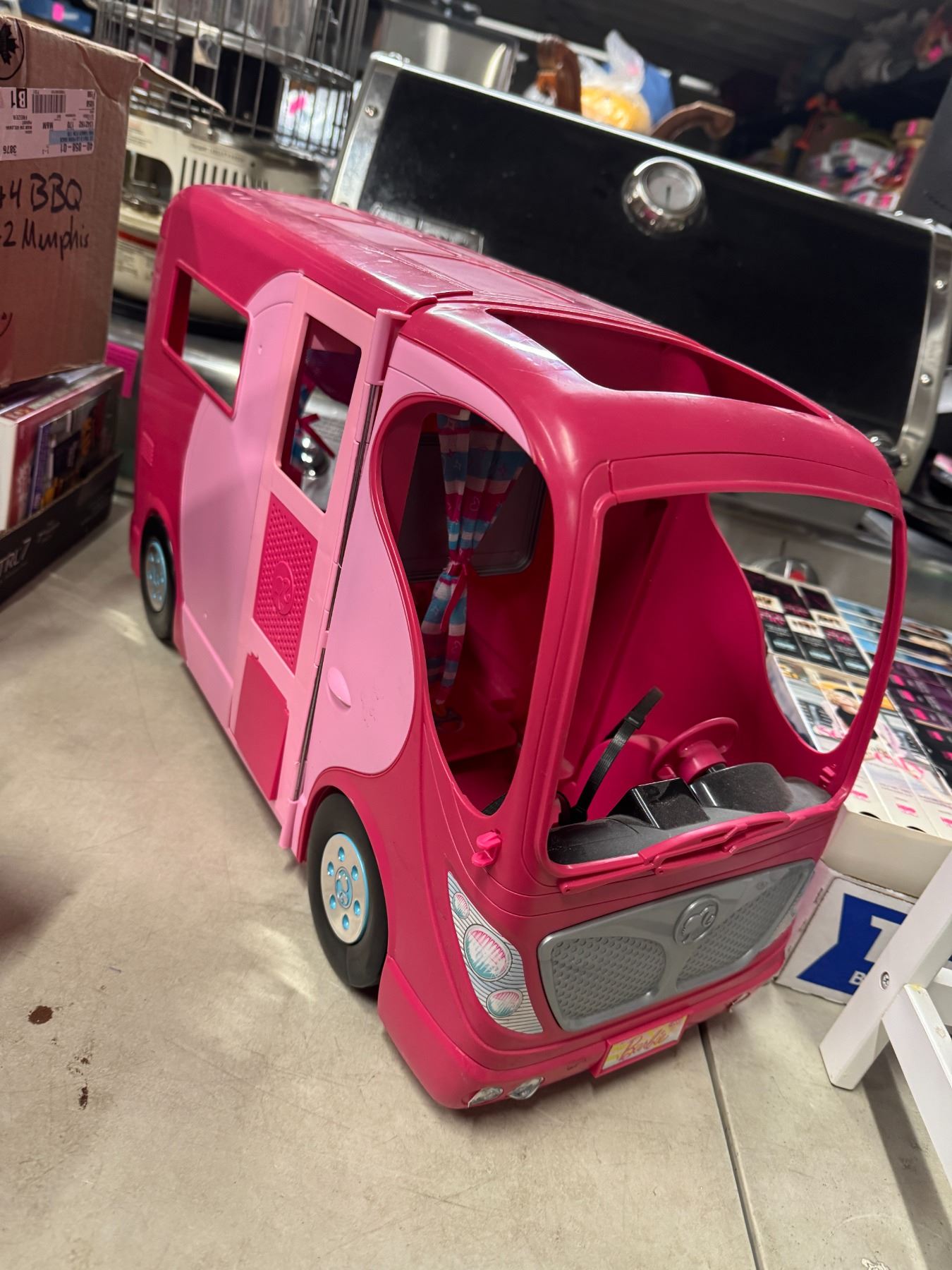 Barbie van
