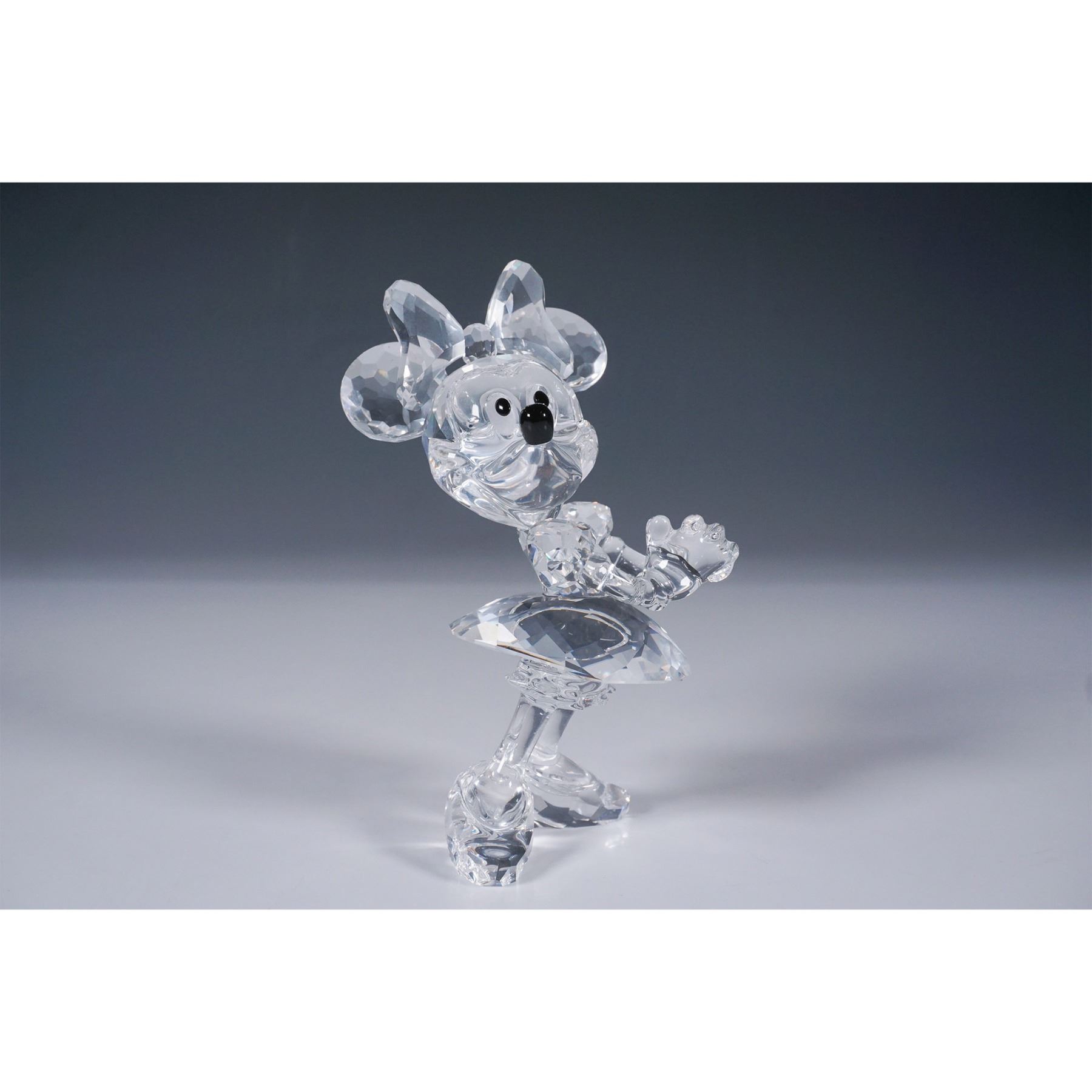 Swarovski Crystal Figurine, Disney Showcase Minnie Mouse